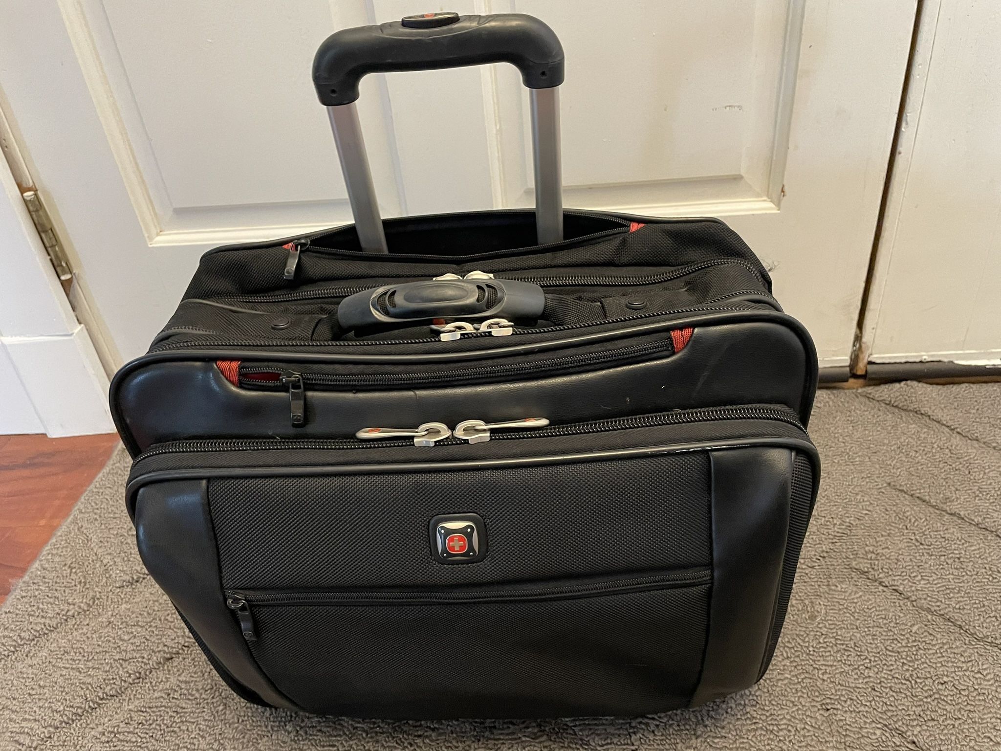 SwissGear Rolling Laptop/Luggage Bag for Sale in Marysville, WA - OfferUp
