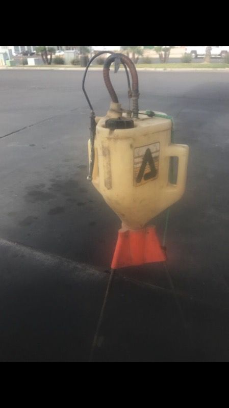 Acerbis Quick Dump Fuel Can for Sale in Las Vegas, NV - OfferUp