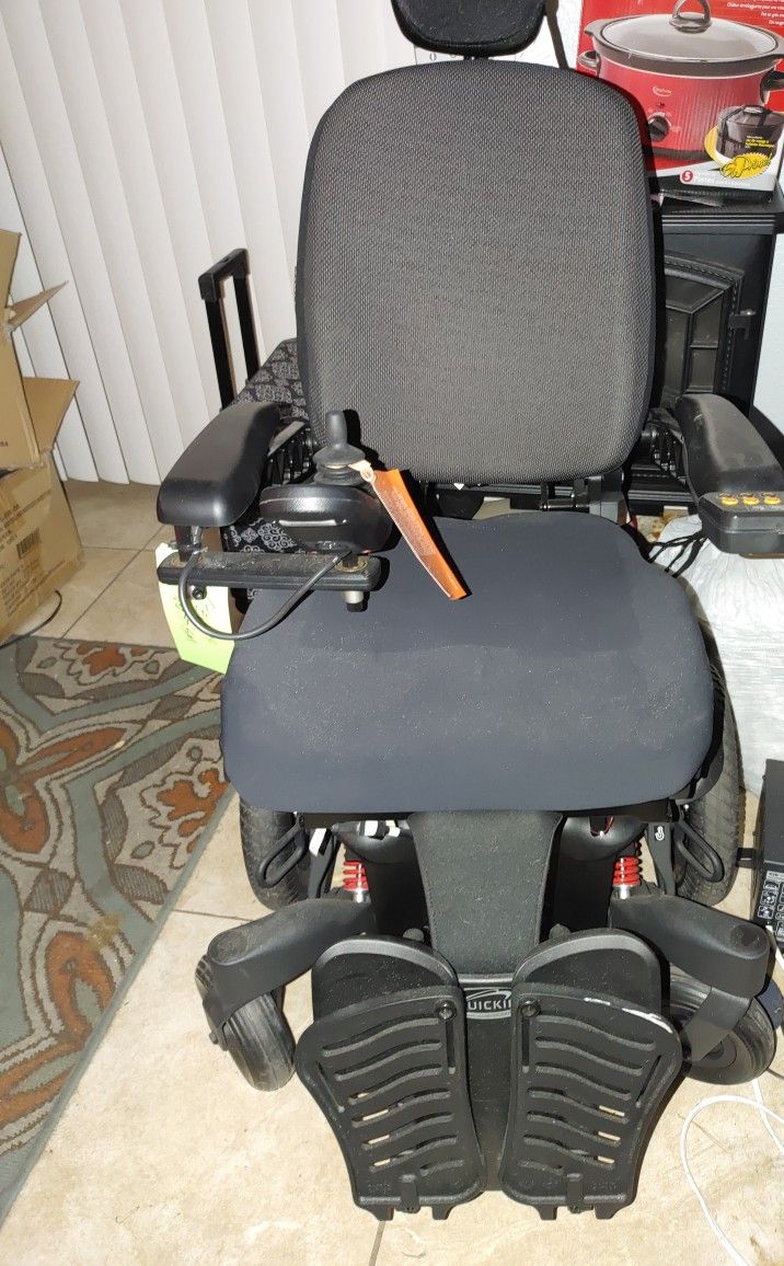 Expensive wheelchair for Sale in Las Vegas, NV - OfferUp
