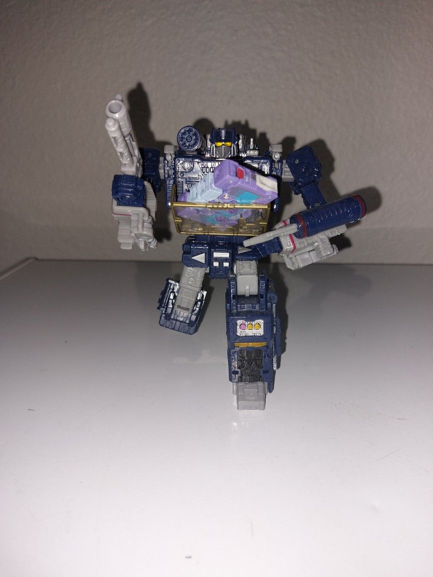 Transformers Legacy Voyager Soundwave Open Box for Sale in San Antonio ...