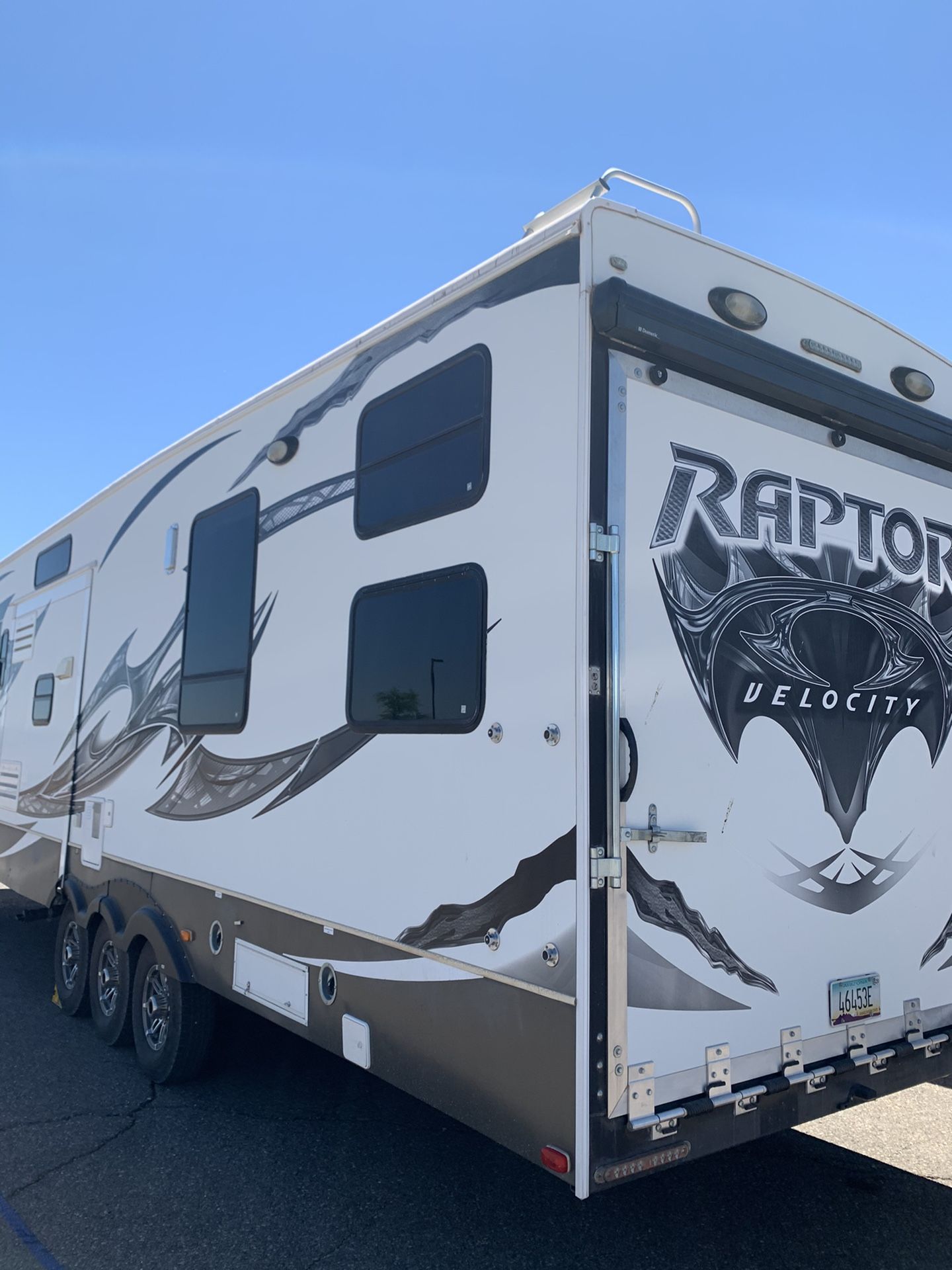2012 Keystone Raptor Toy Hauler for Sale in Surprise, AZ - OfferUp