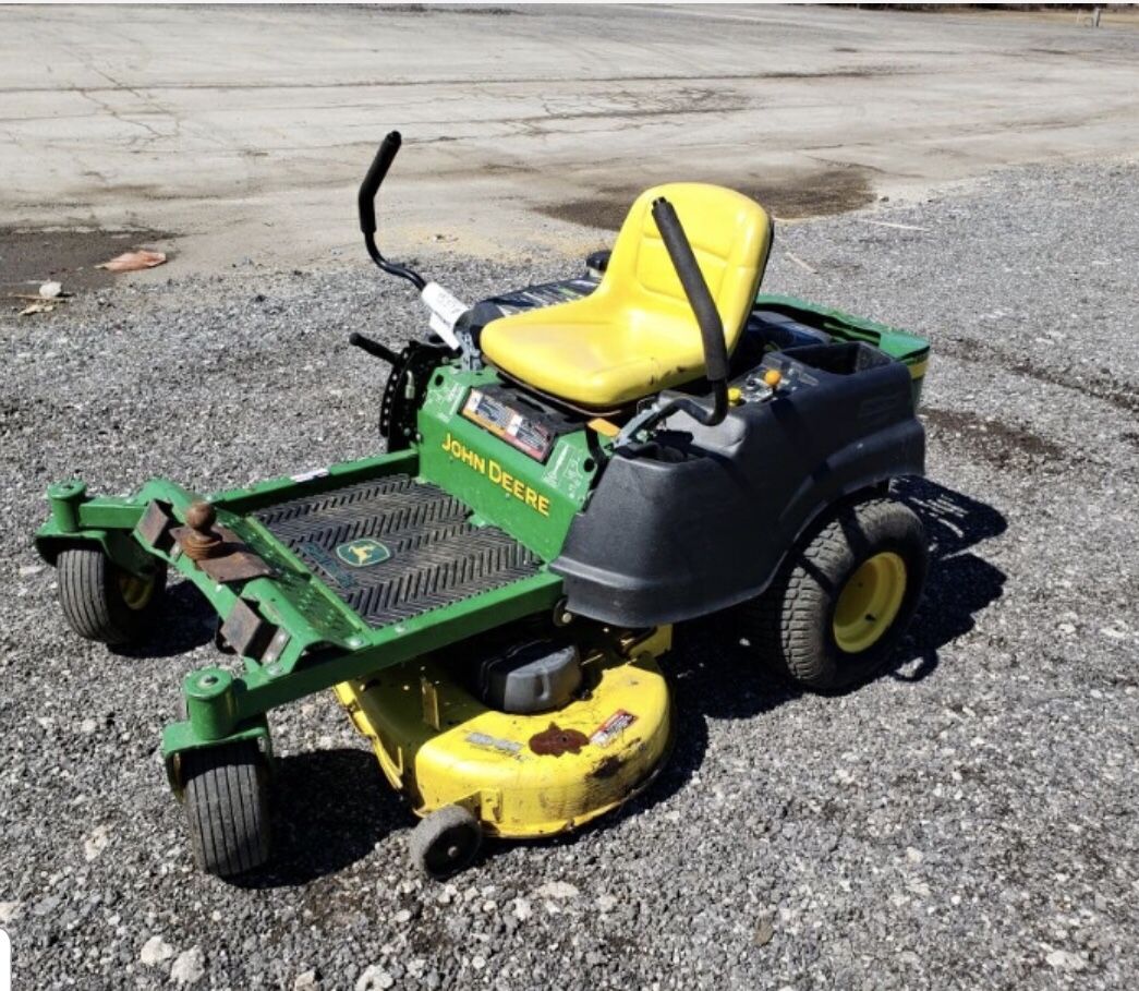 42" z trak John deere zero turn mower for Sale in Addison, IL - OfferUp