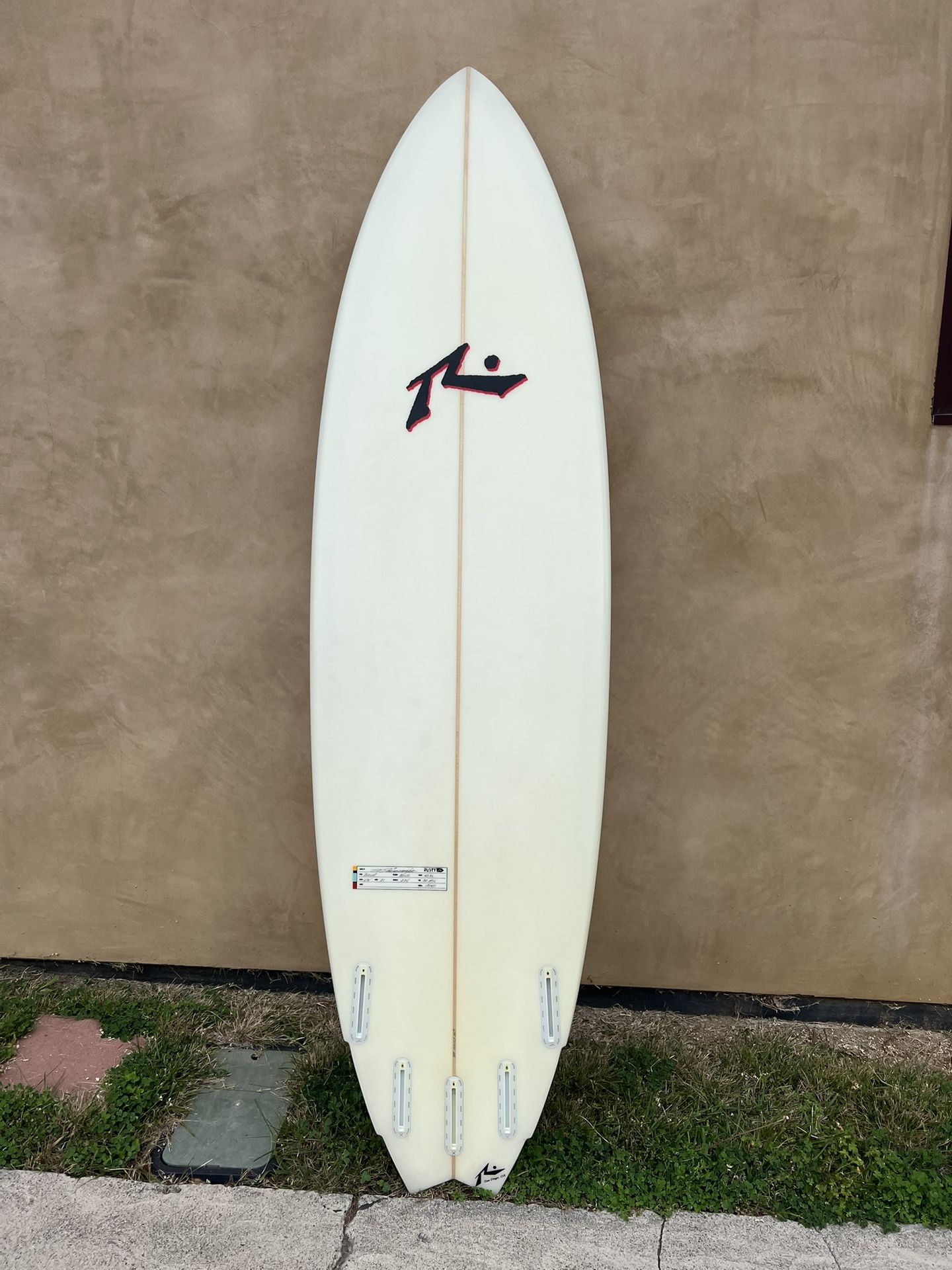 6’10” Rusty Surfboard With Fins for Sale in San Clemente, CA - OfferUp