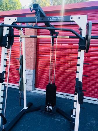 Nautilus smith machine squat rack exercise & gym equipment weights for ...