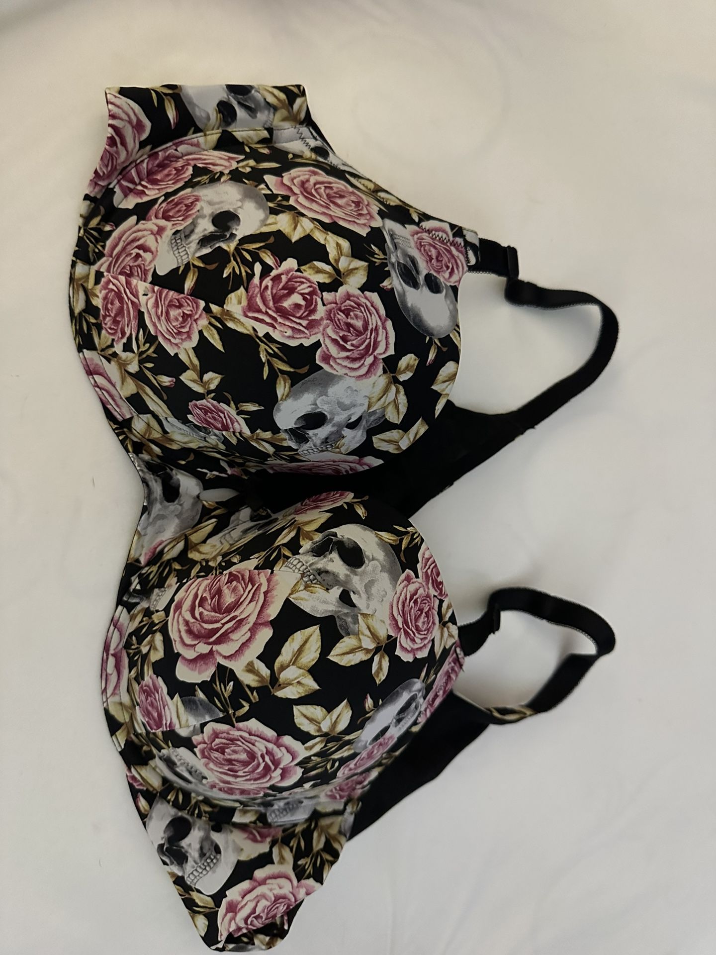 Torrid Curve 44b Bra Black Rose Skull Print for Sale in North Las Vegas ...