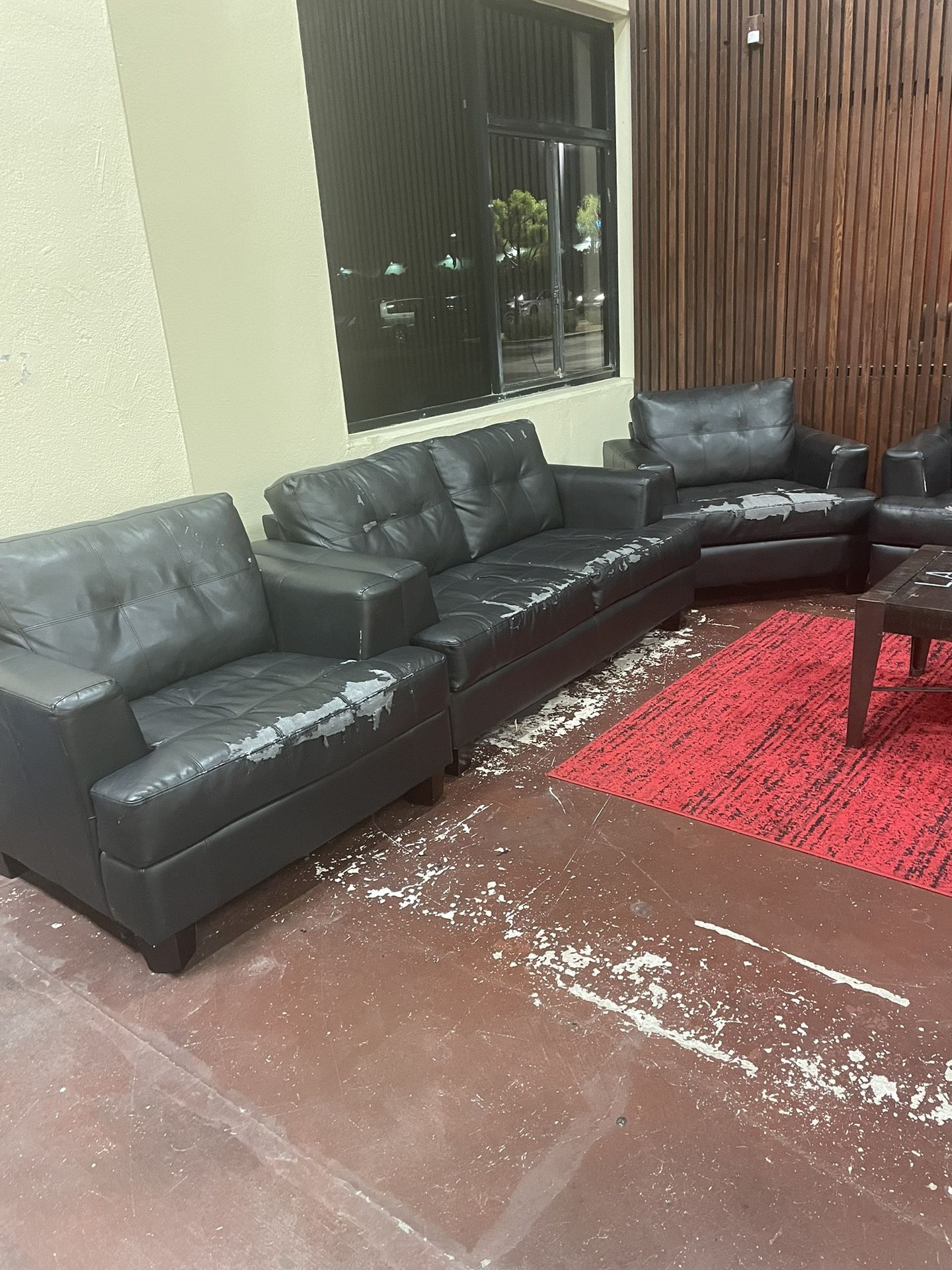 FREE couches for Sale in Anaheim, CA - OfferUp
