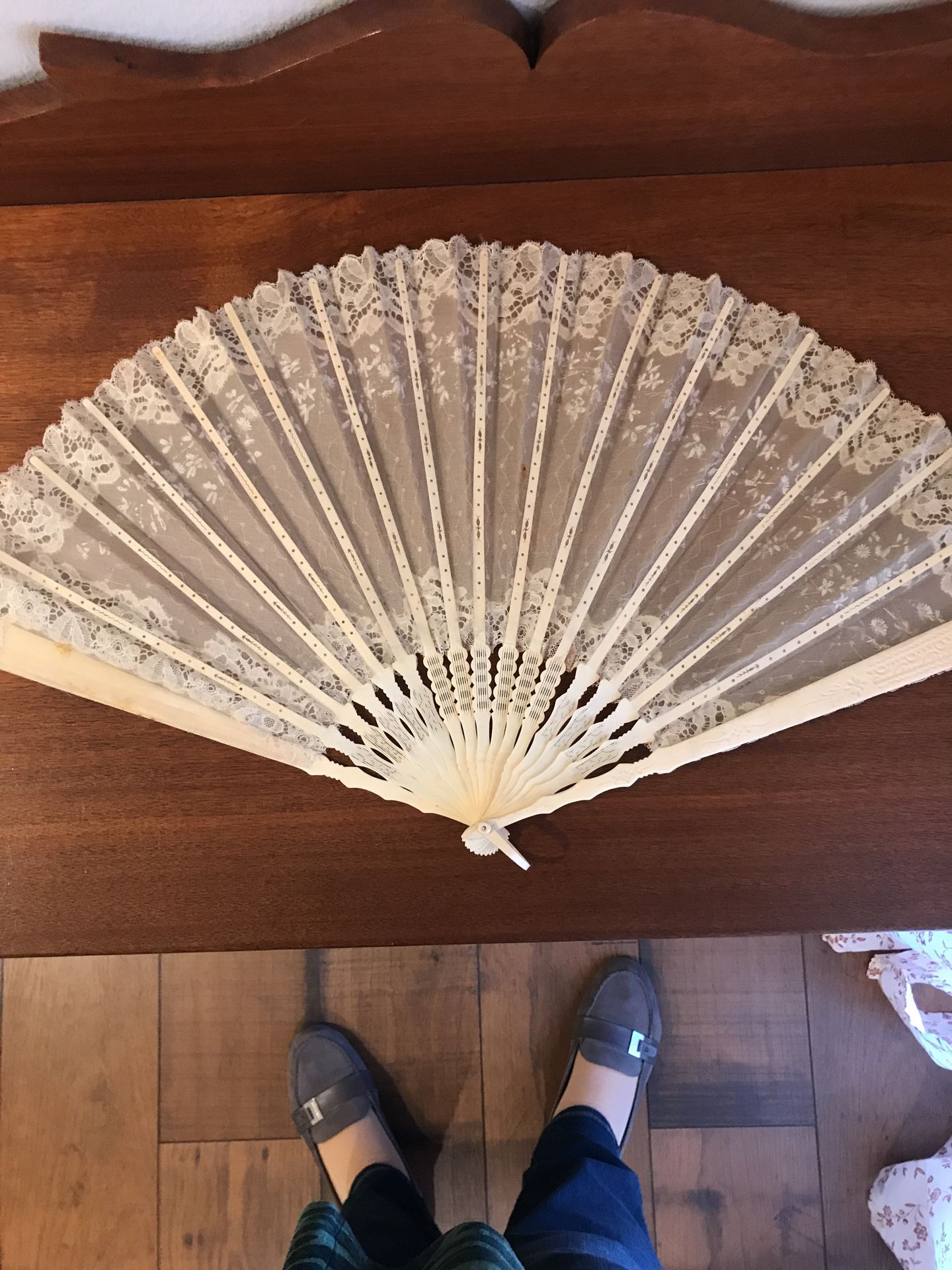 Antique Carved Ivory Fan/large for Sale in Sun City, AZ - OfferUp