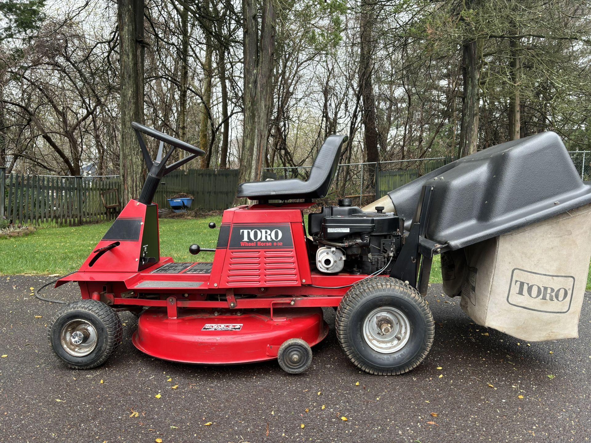 Toro Wheel House 8-32 Riding Lawnmower 42” Deck for Sale in New Britain ...