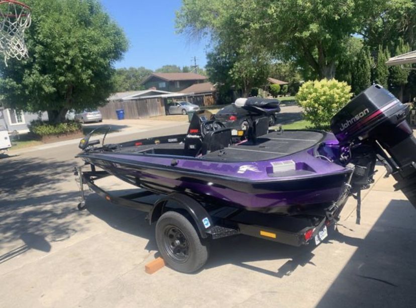 95 mastercraft Cajun bass boat for Sale in Rio Vista, CA - OfferUp