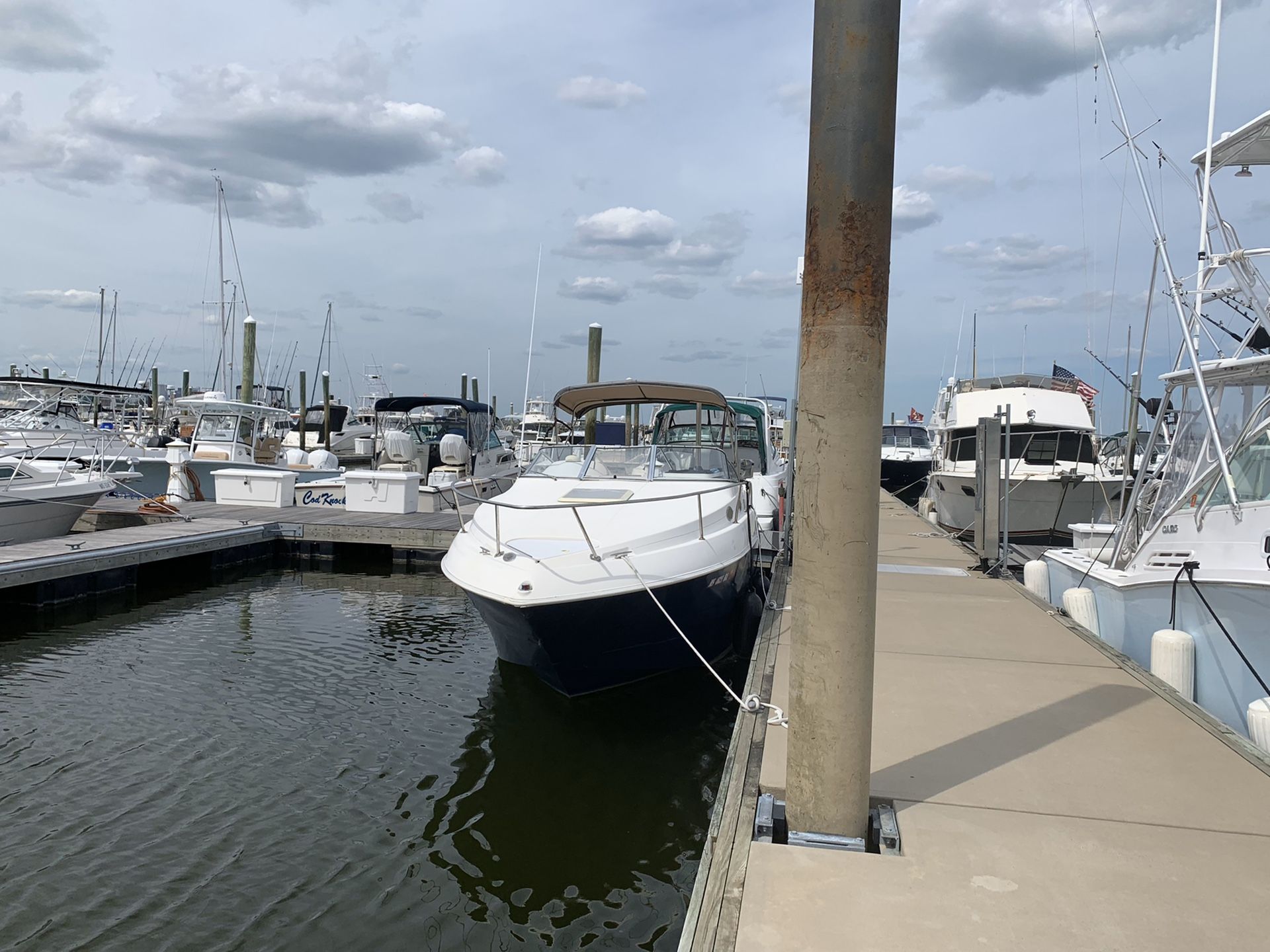 1998 LARSON 244 cabrio 24 ft for Sale in Boston, MA - OfferUp