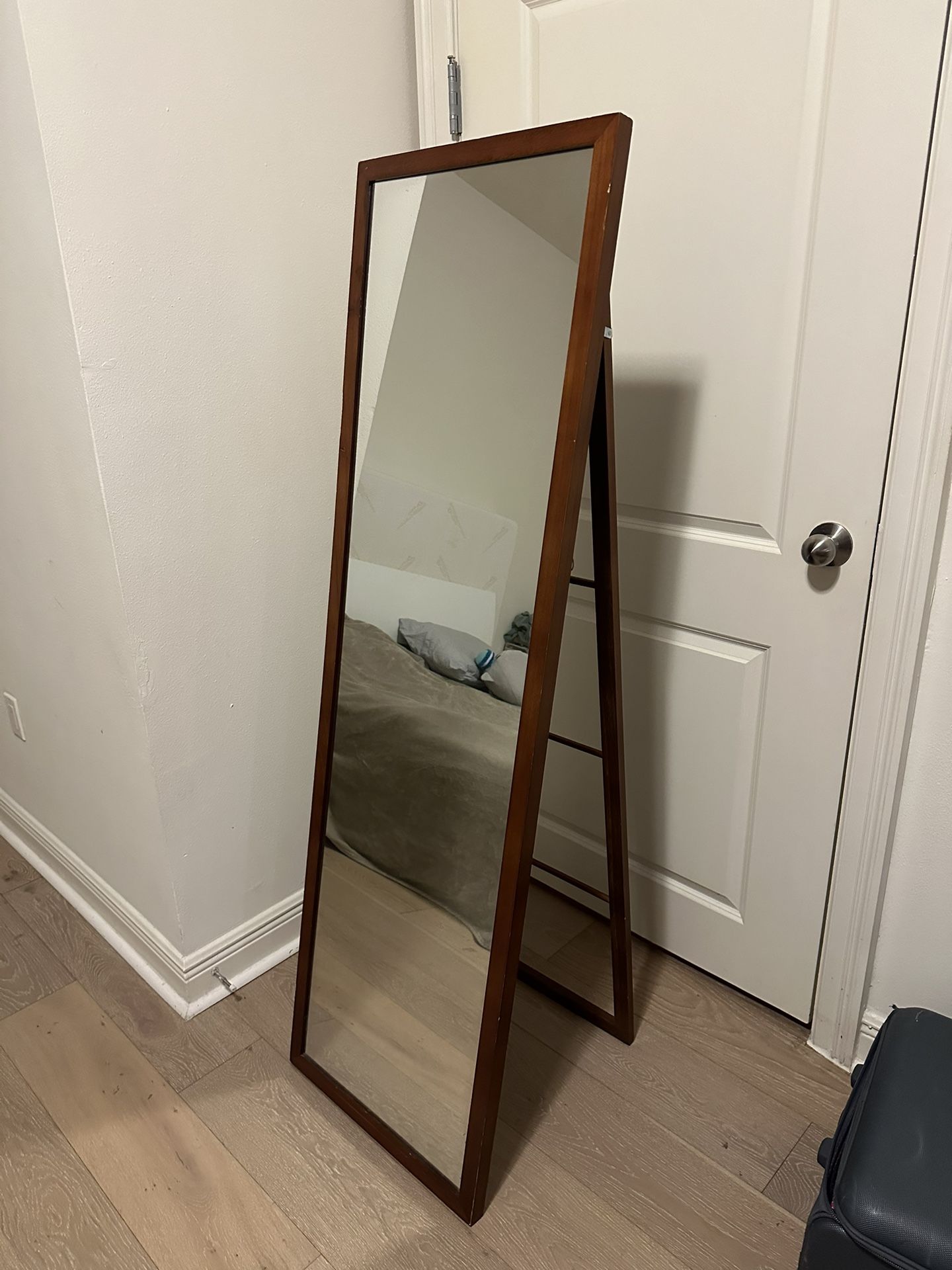 Mirror for Sale in Miami, FL - OfferUp