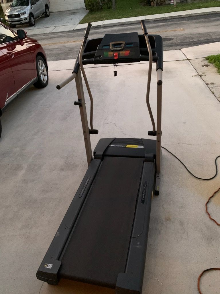 Proform Crosswalk Treadmill 370e Running Jogging Machine for Sale in ...