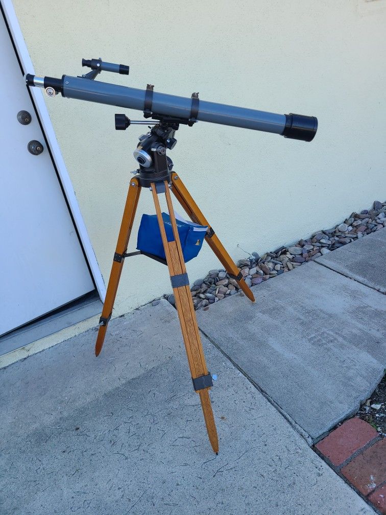 $30 Celestron Cometron 60 Telescope with Instructions for Sale in ...