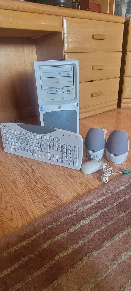 Gateway Performance 1300 Vintage PC Pentium 4 + Keyboard + Mouse ...
