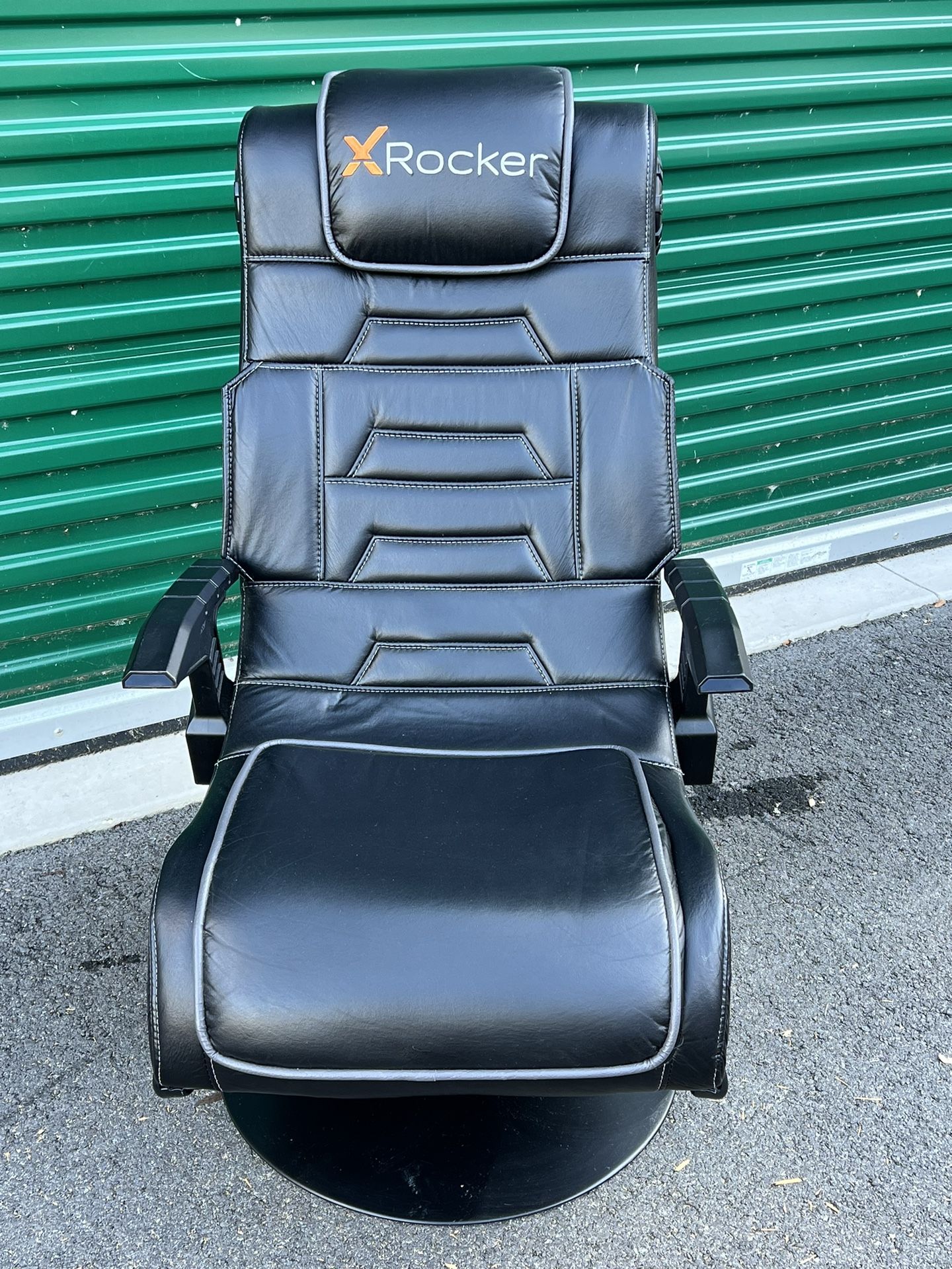 X Rocker Pro Lounging Video Gaming Leather Pedestal Chair for Sale in ...