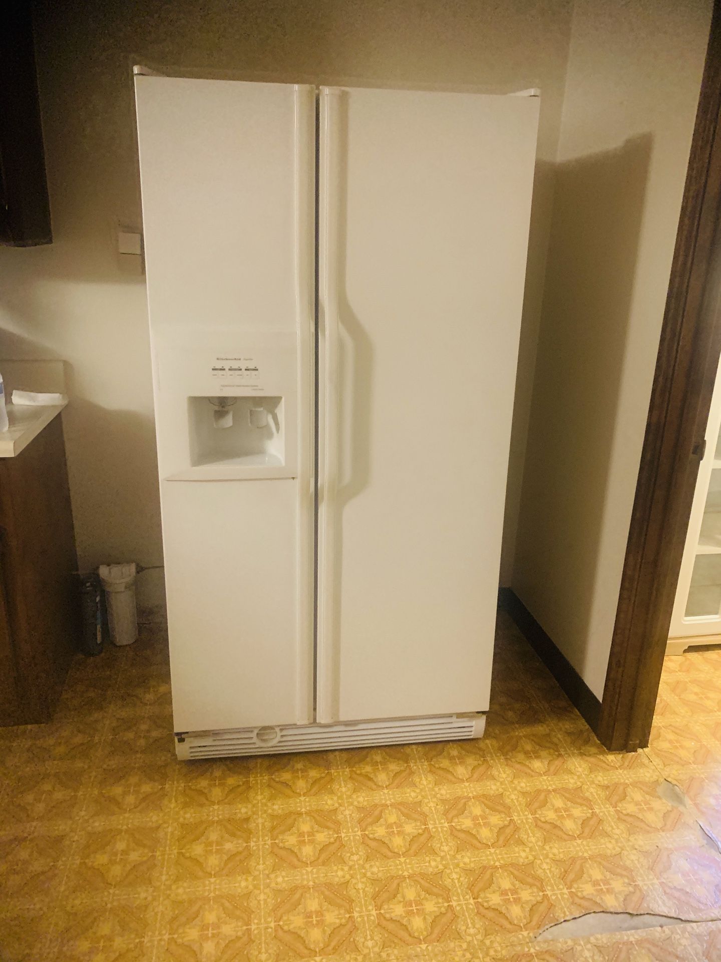 Kitchen Aid Superba refrigerator for Sale in Simpsonville, SC - OfferUp