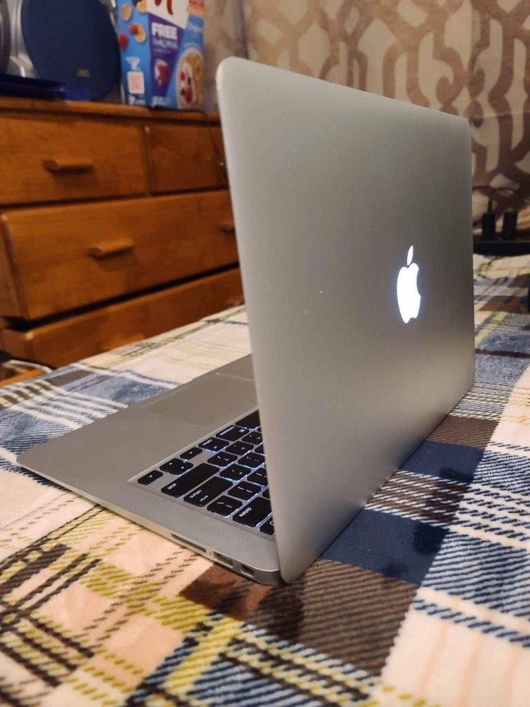 Excellent 11 Inch Apple Macbook Air Laptop Computer With Intel Core i5 ...