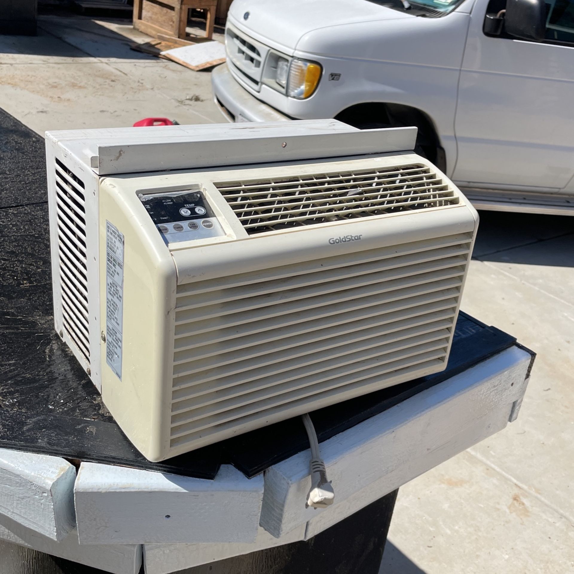 AC Unit for Sale in Spring Valley, CA - OfferUp