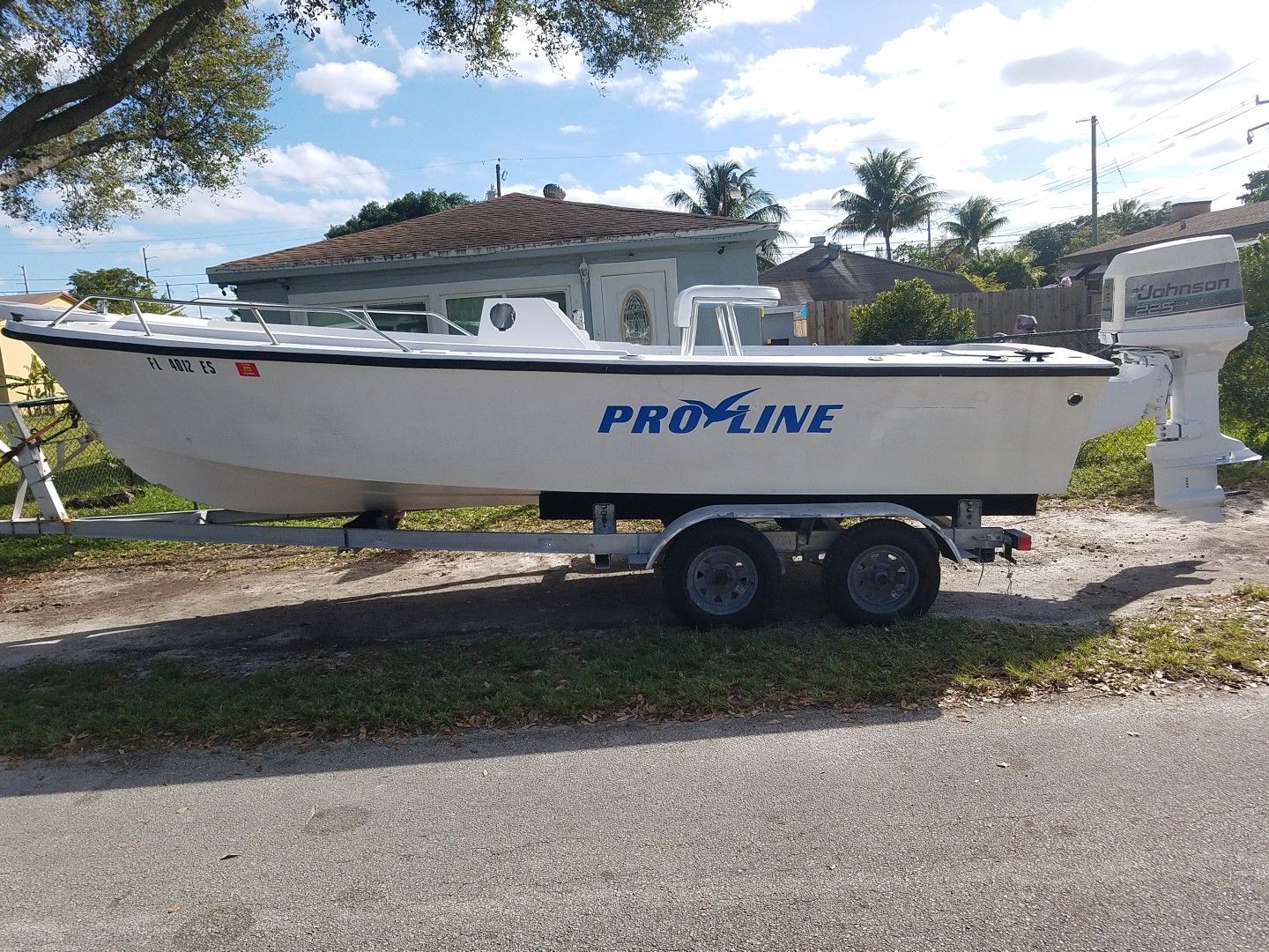 20 foot Proline center console for Sale in Dania Beach, FL - OfferUp