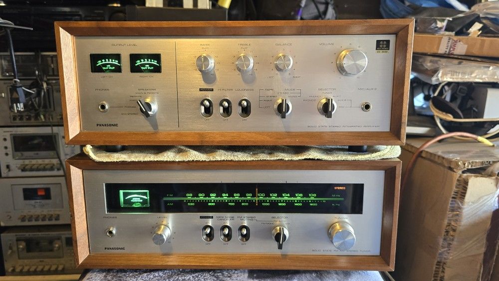 Panasonic SU-3100B Stereo Integrated Amplifier & ST-3100B AM/ FM Tuner ...