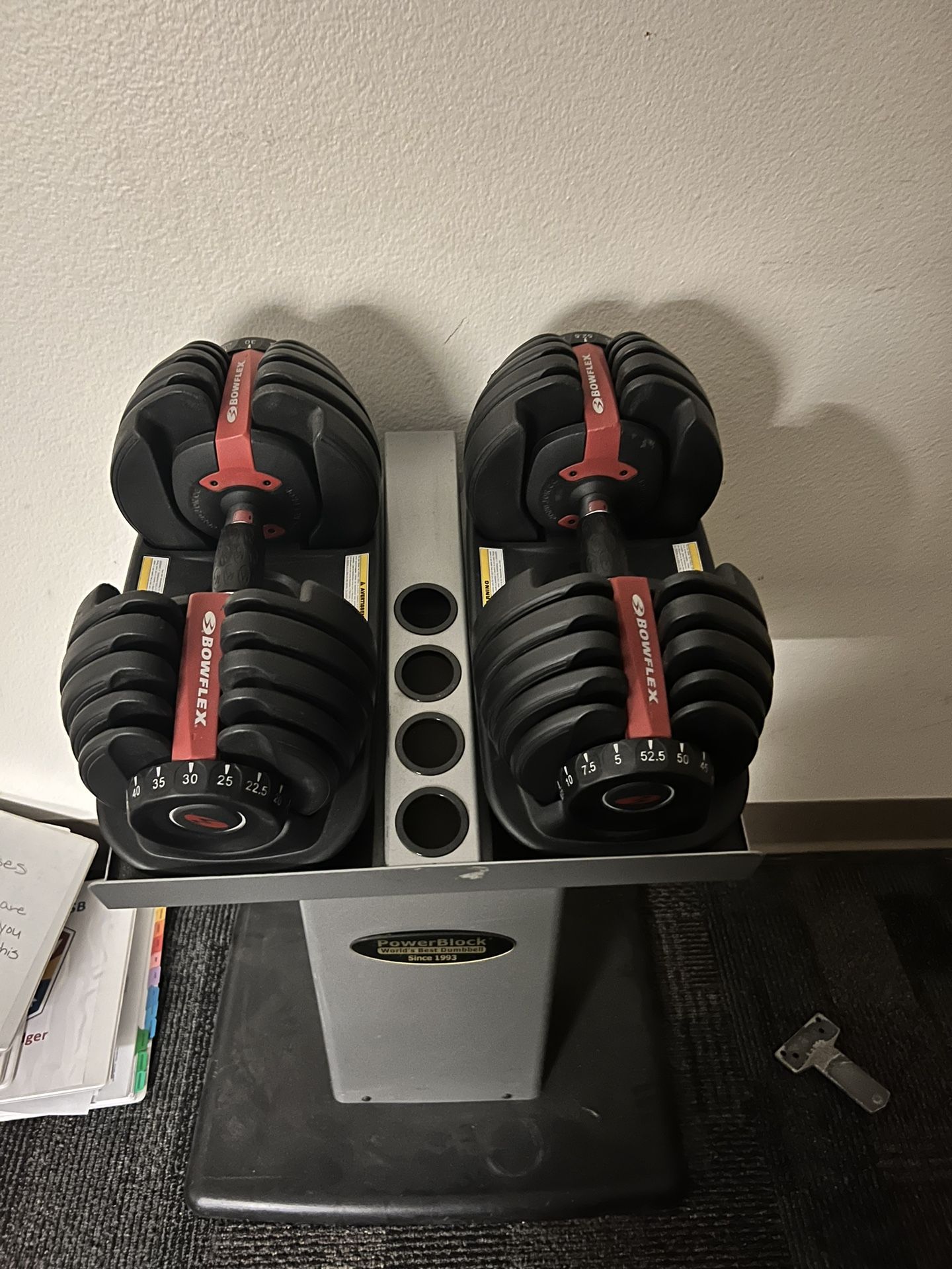 Bowflex Dumbbell Set W/ Stand for Sale in Phoenix, AZ - OfferUp