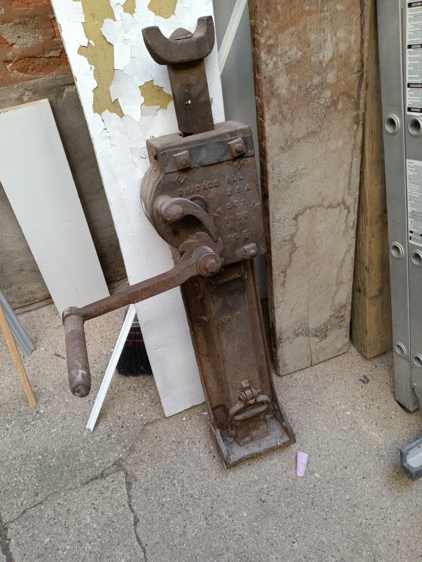 Antique 1900 House Or Stone Cutters Jack for Sale in Chicago, IL - OfferUp