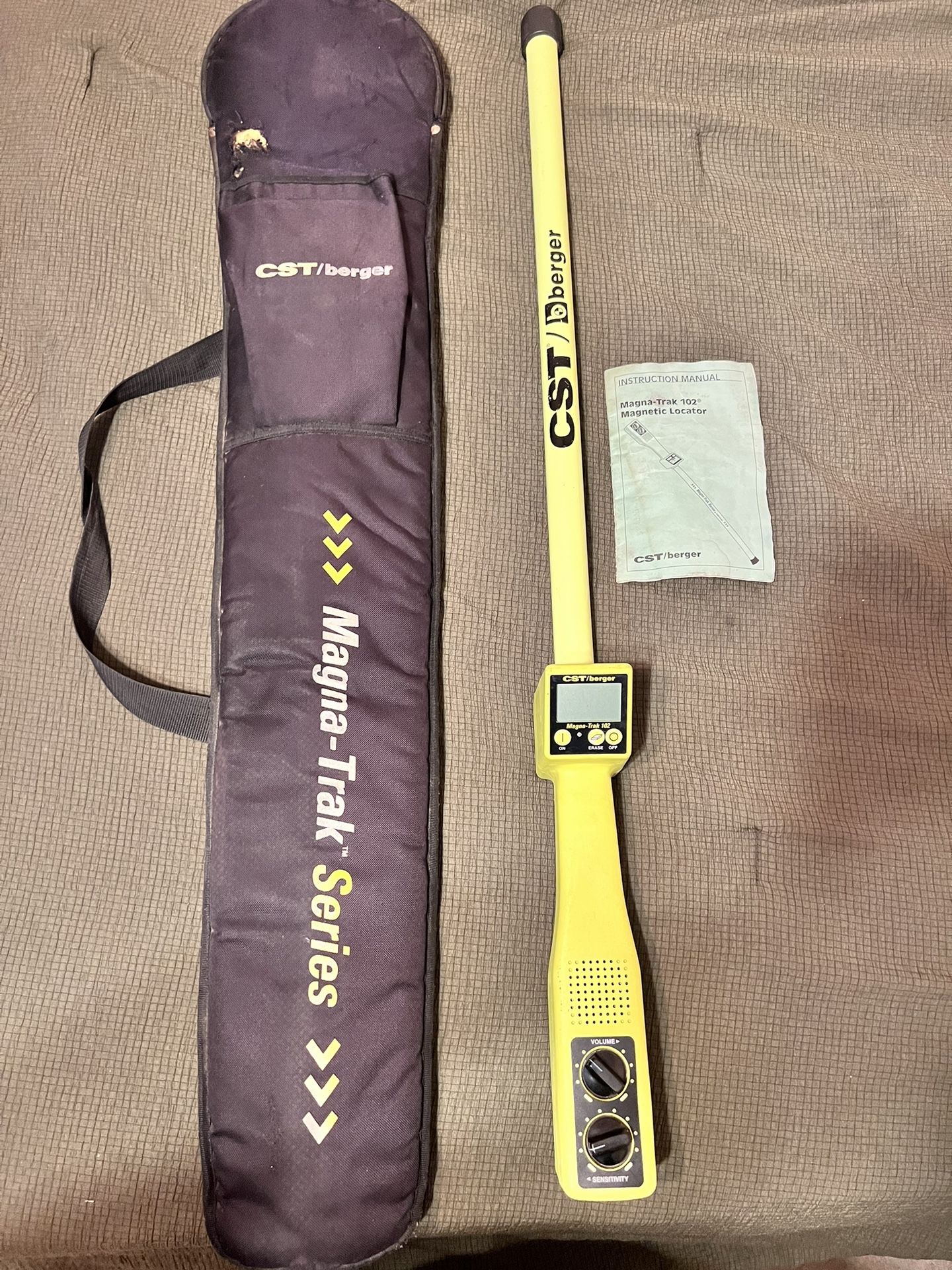 Magna-Trak MT102 Magnetic Locator with power line indicator and erase ...