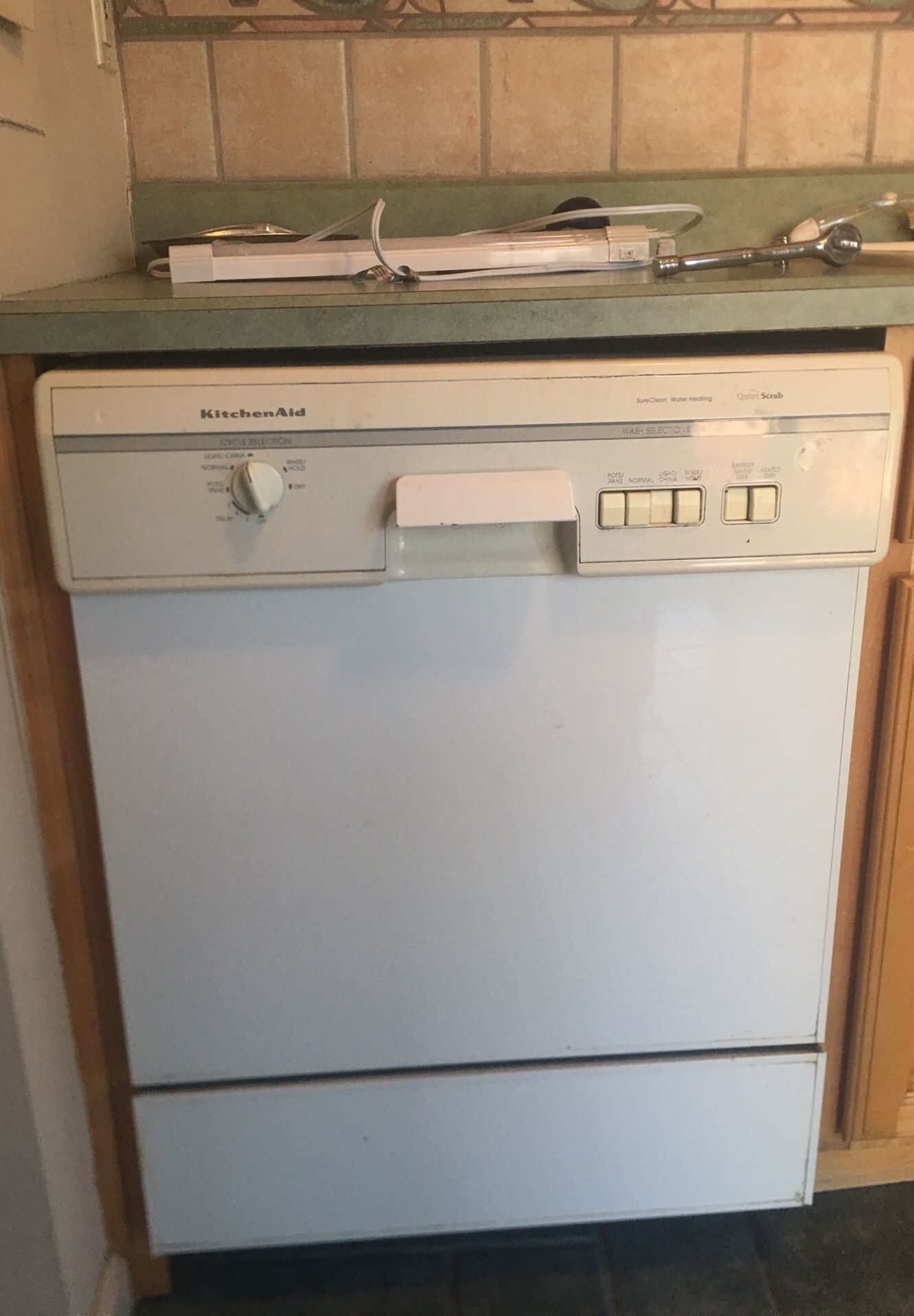 Dishwasher. KITCHEN AID for Sale in Cincinnati, OH - OfferUp