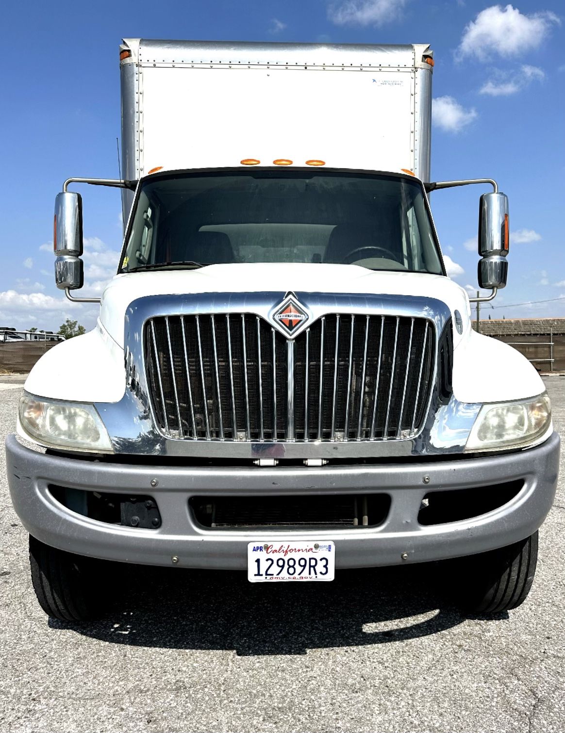 2017 international box truck Box truck for Sale in Fontana, CA - OfferUp