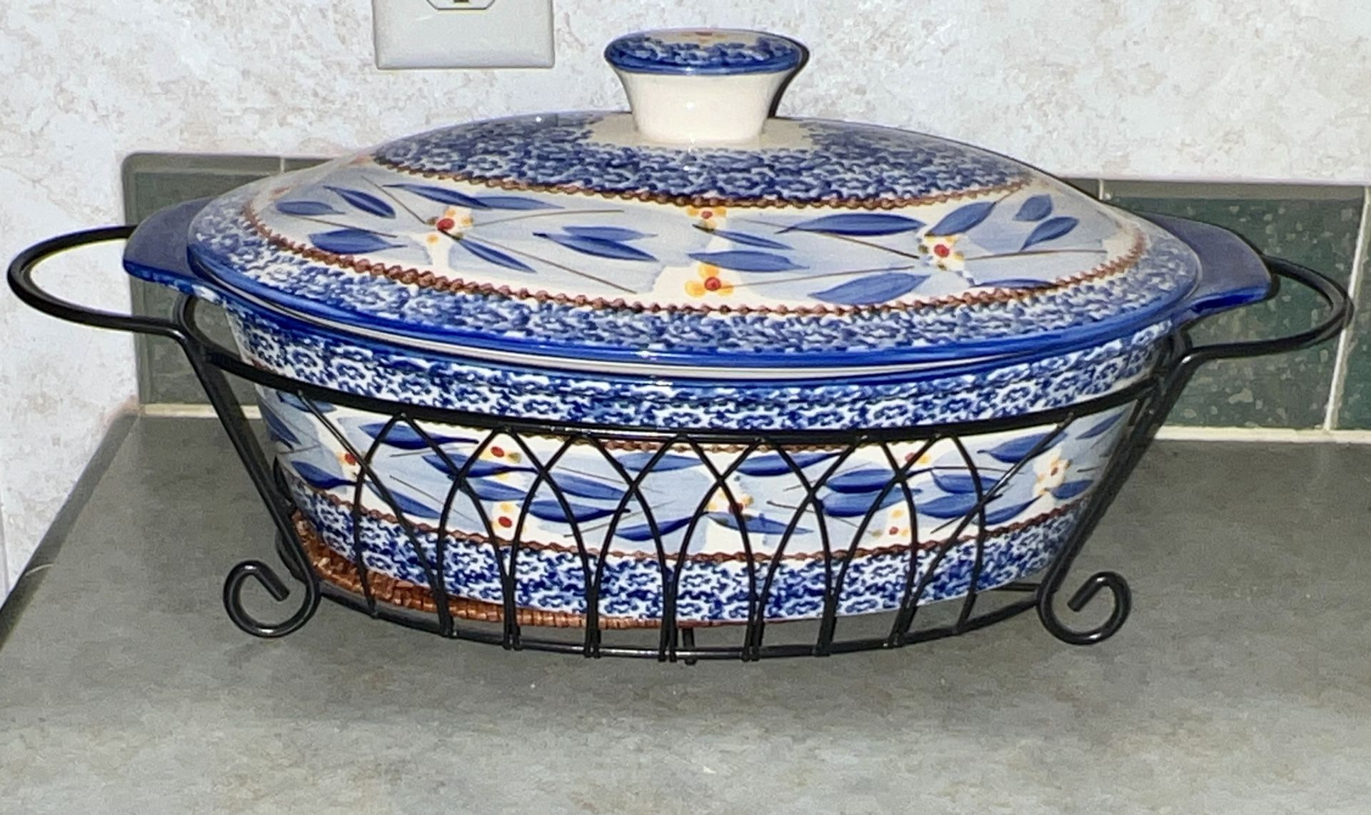 Temptations Covered casserole Dish for Sale in Winchester, VA - OfferUp