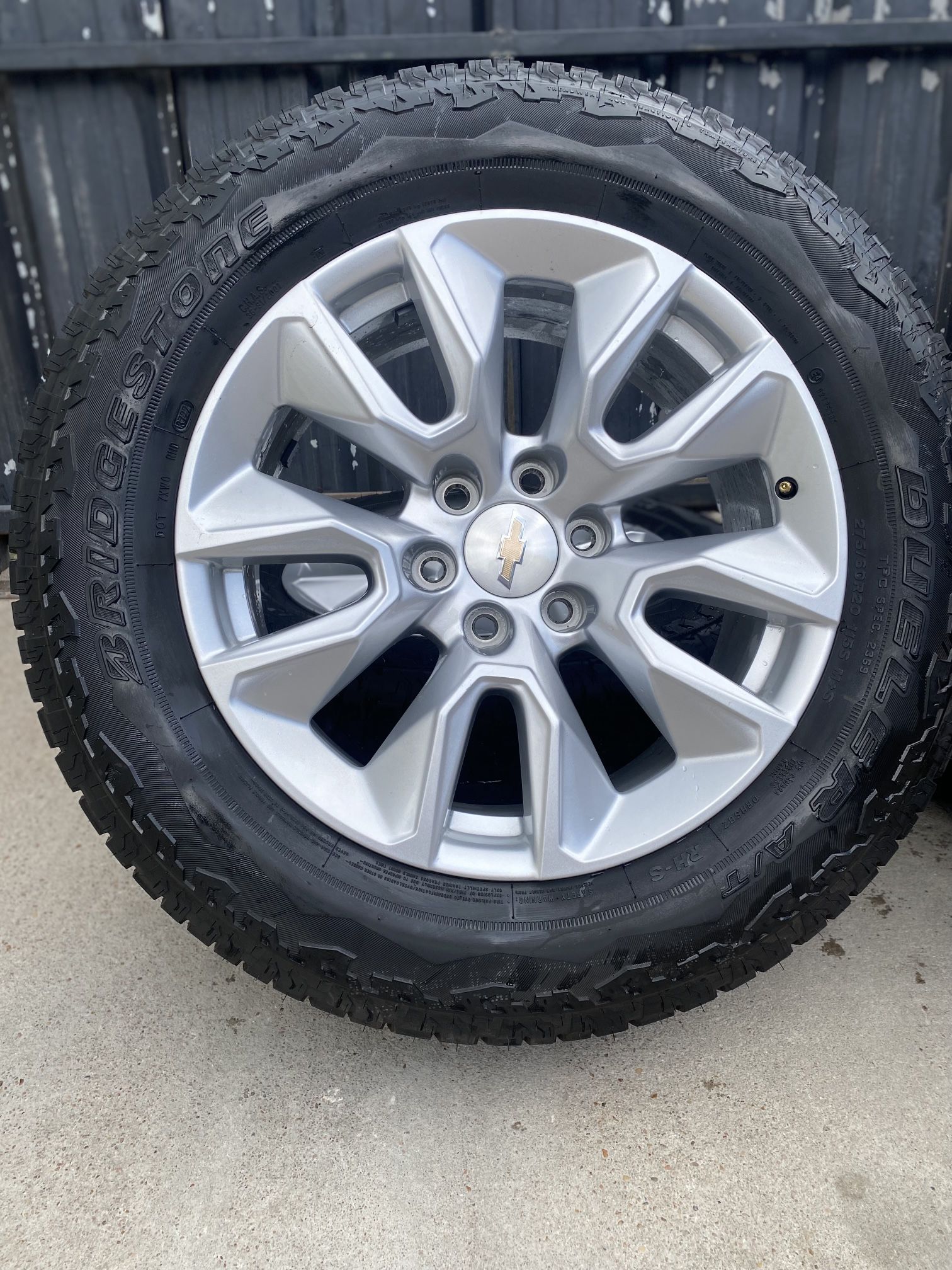 Brand New Take Offs Chevy Silverado 20 Inch Wheels And Bridgestone Tires for Sale in Houston, TX ...