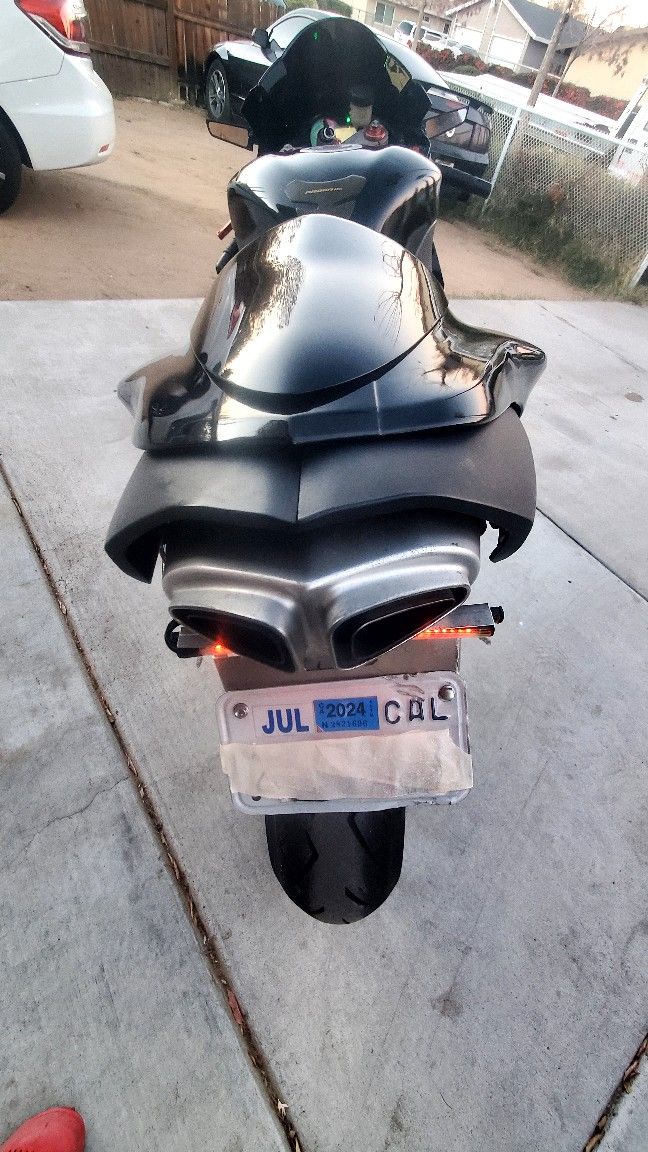 07 Kawasaki Ninja Zx600p FOR TRADE for Sale in Hesperia, CA - OfferUp
