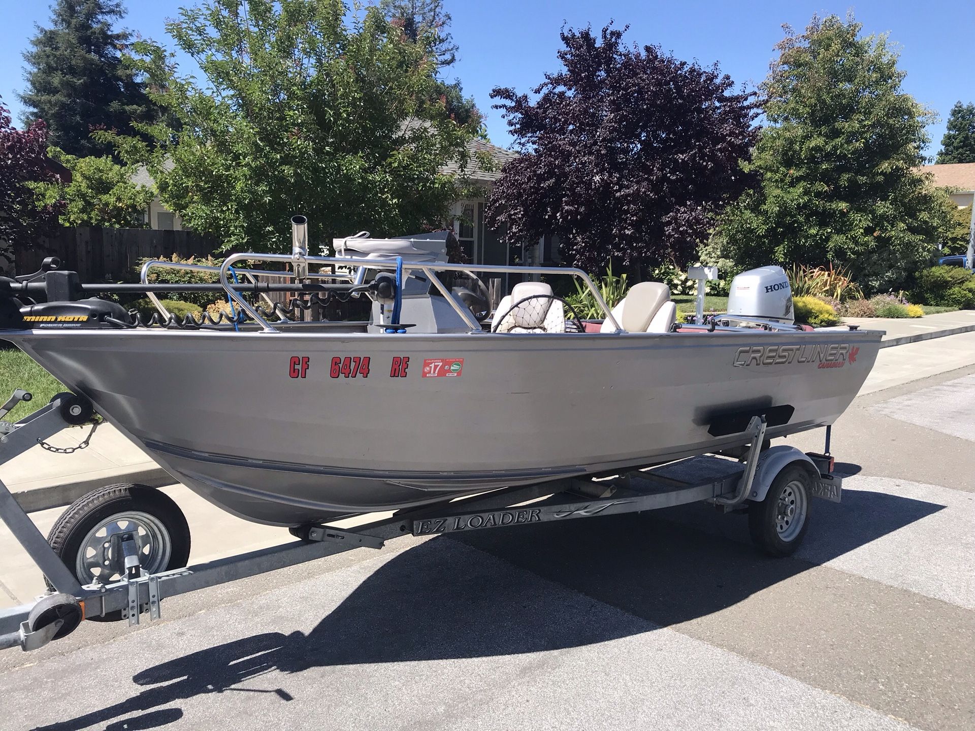 2004 crestliner Canadian for Sale in Brentwood, CA - OfferUp