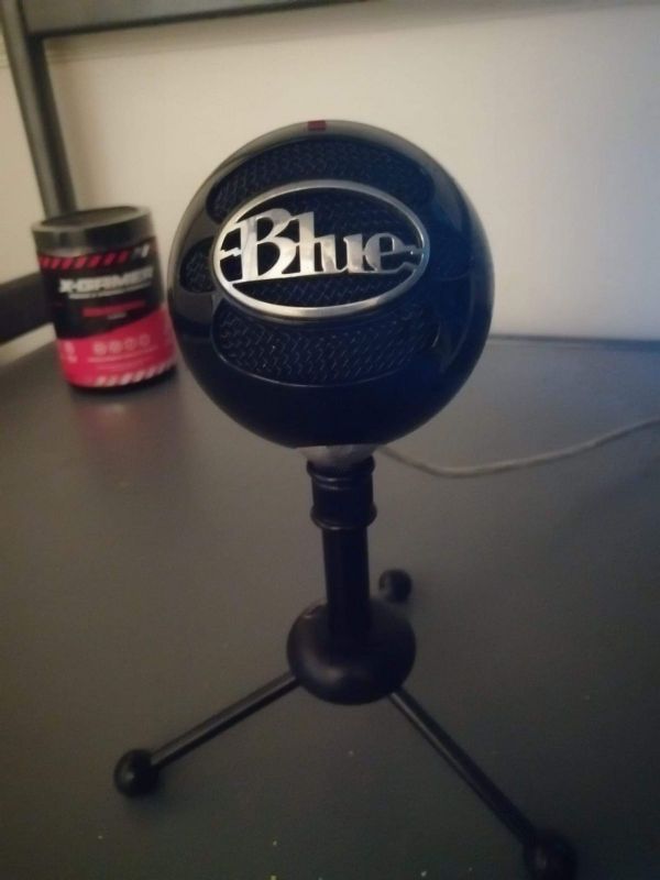 blue-yeti-snowball-for-sale-in-miramar-fl-offerup