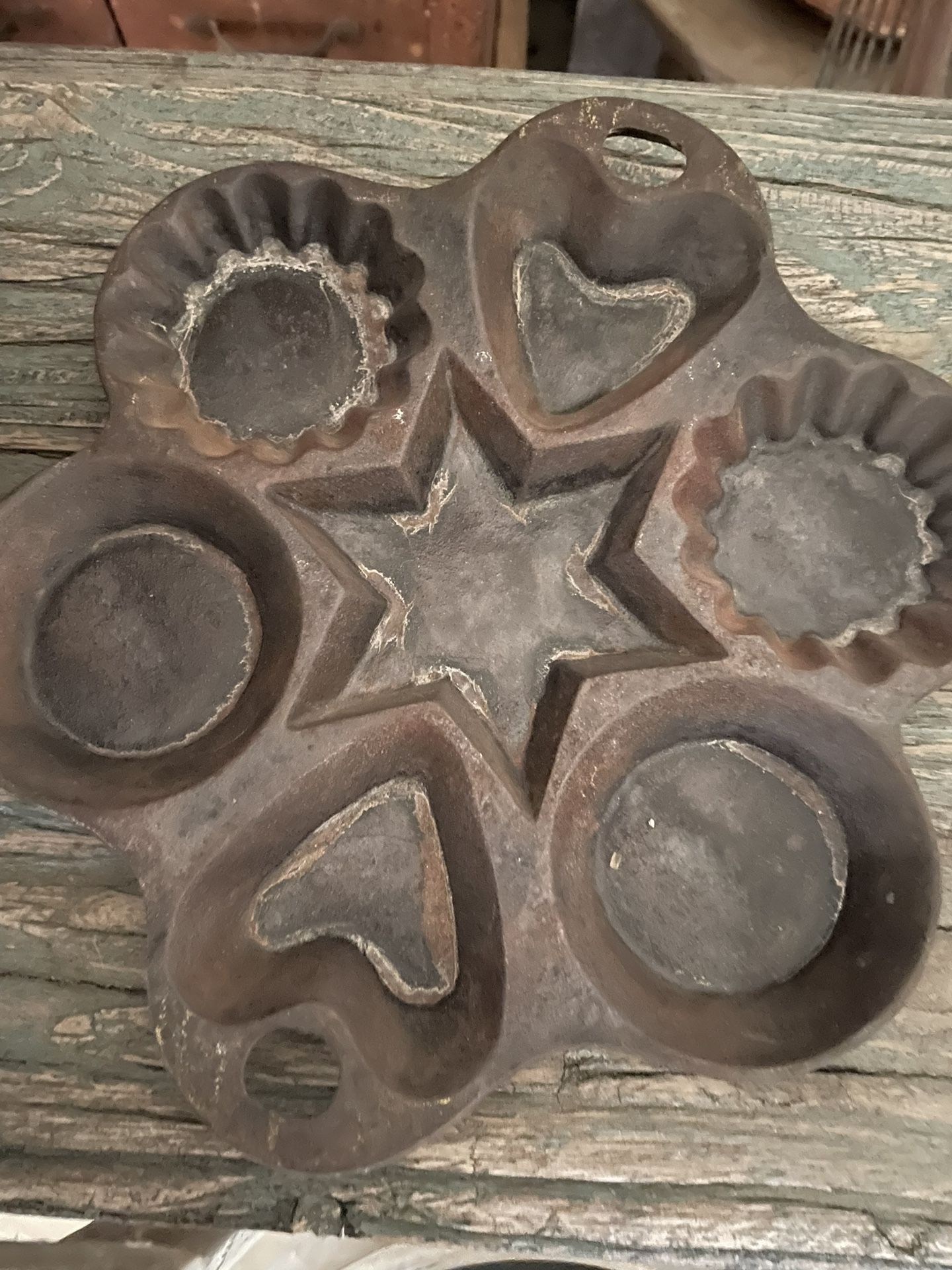 Cast Iron Mold for Sale in Arrowhed Farm, CA - OfferUp