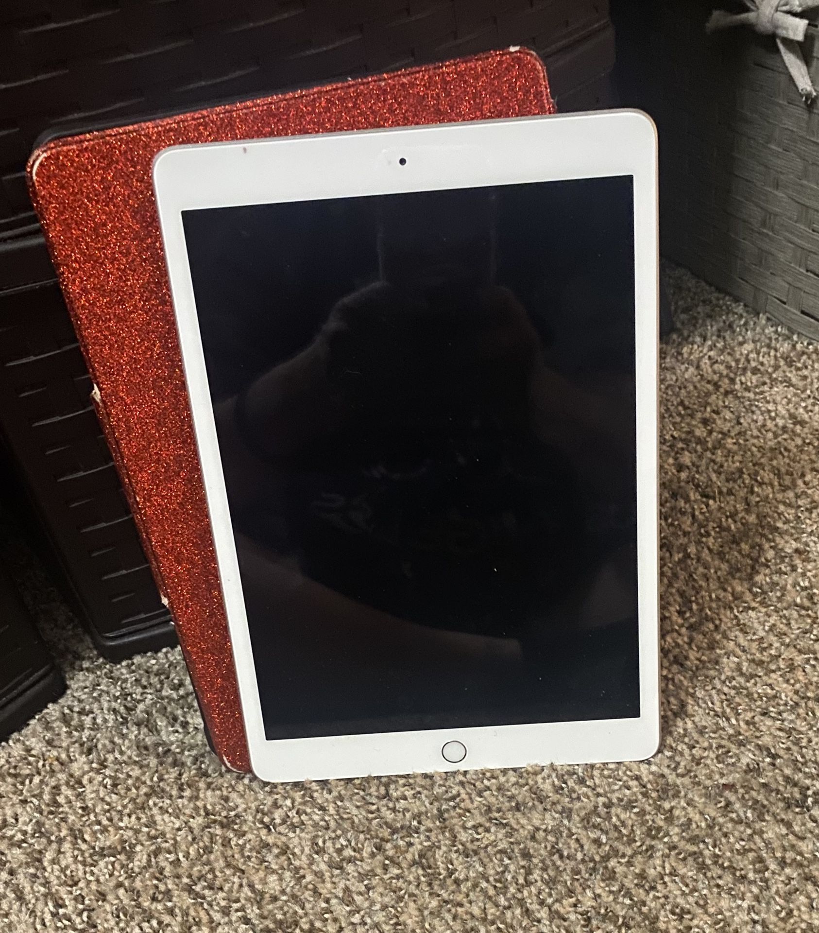 iPad / Plus Full Charger Original for Sale in Phillips Ranch, CA - OfferUp