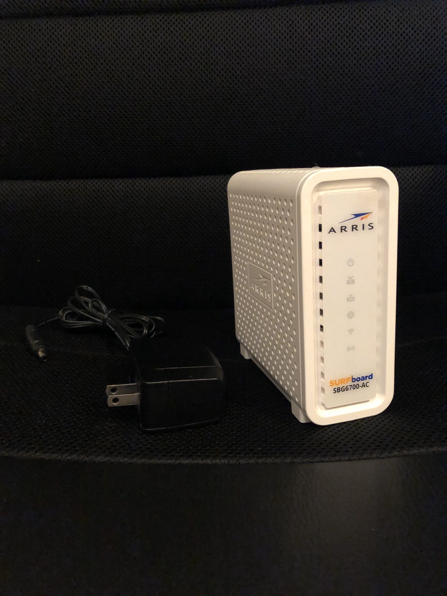 ARRIS Surfboard Cable Modem & Wi-Fi Router (SBG6700AC) for Sale in ...