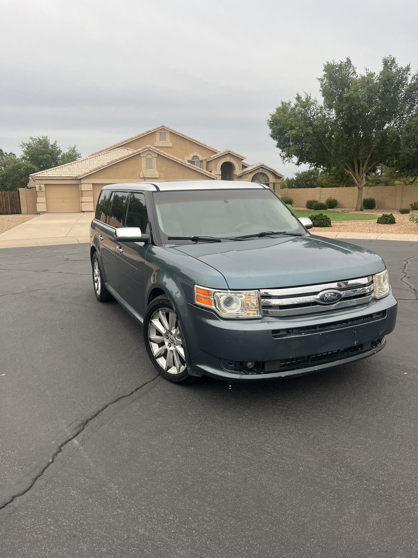 2010 Ford Flex for Sale in Gilbert, AZ - OfferUp
