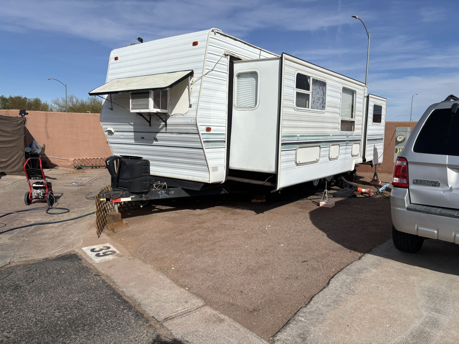 2000 Forrest River Travel Trailer for Sale in Las Vegas, NV - OfferUp