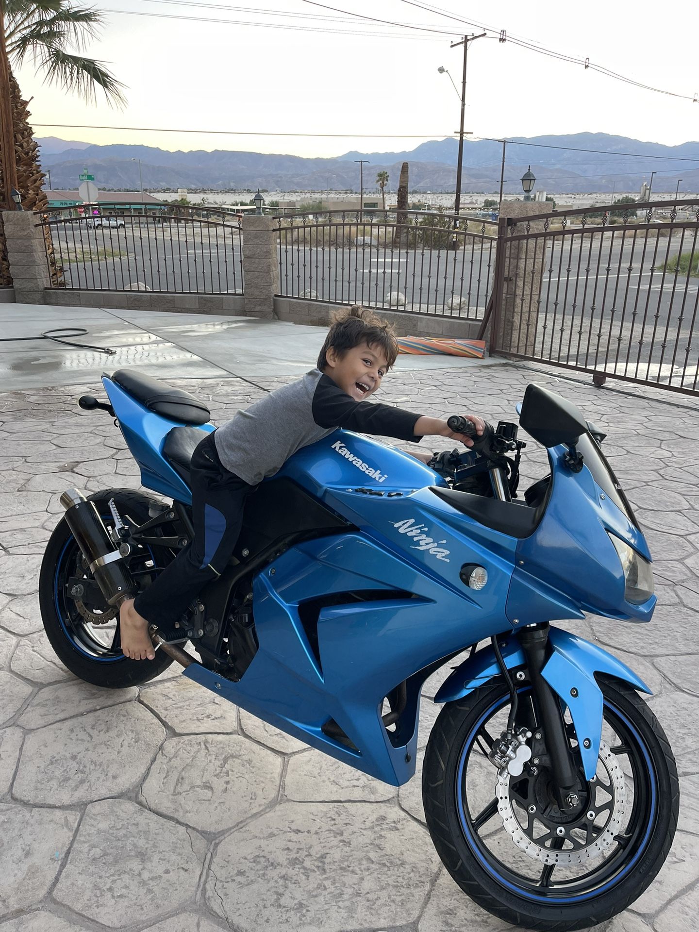 r250 Kawasaki Ninja 2010 for Sale in Fontana, CA - OfferUp