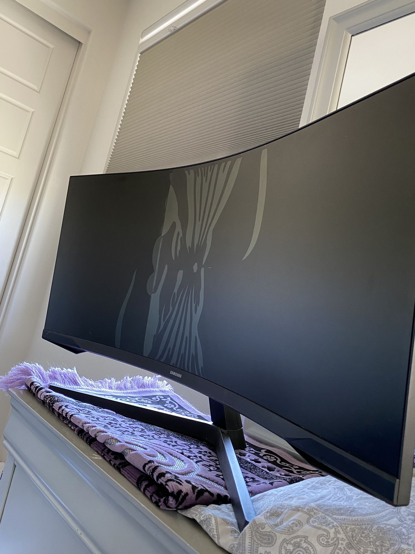 Samsung Curved Gaming Monitor - Cracked Screen for Sale in Irvine, CA ...