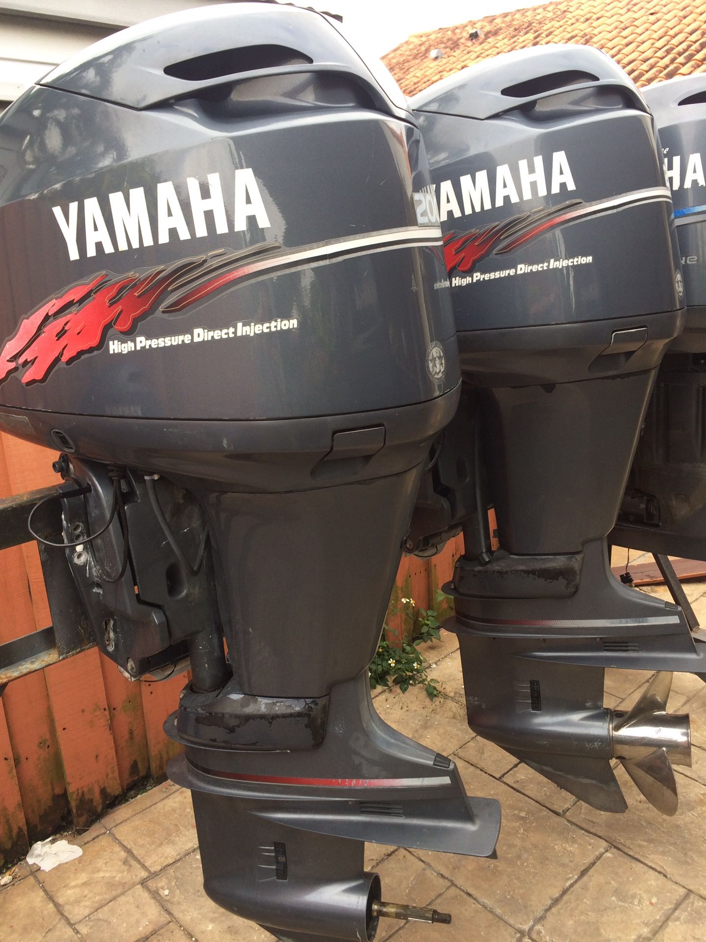 Twin 2001 Yamaha 200 hp Two Stroke HPDI Outboard Motors for Sale in ...