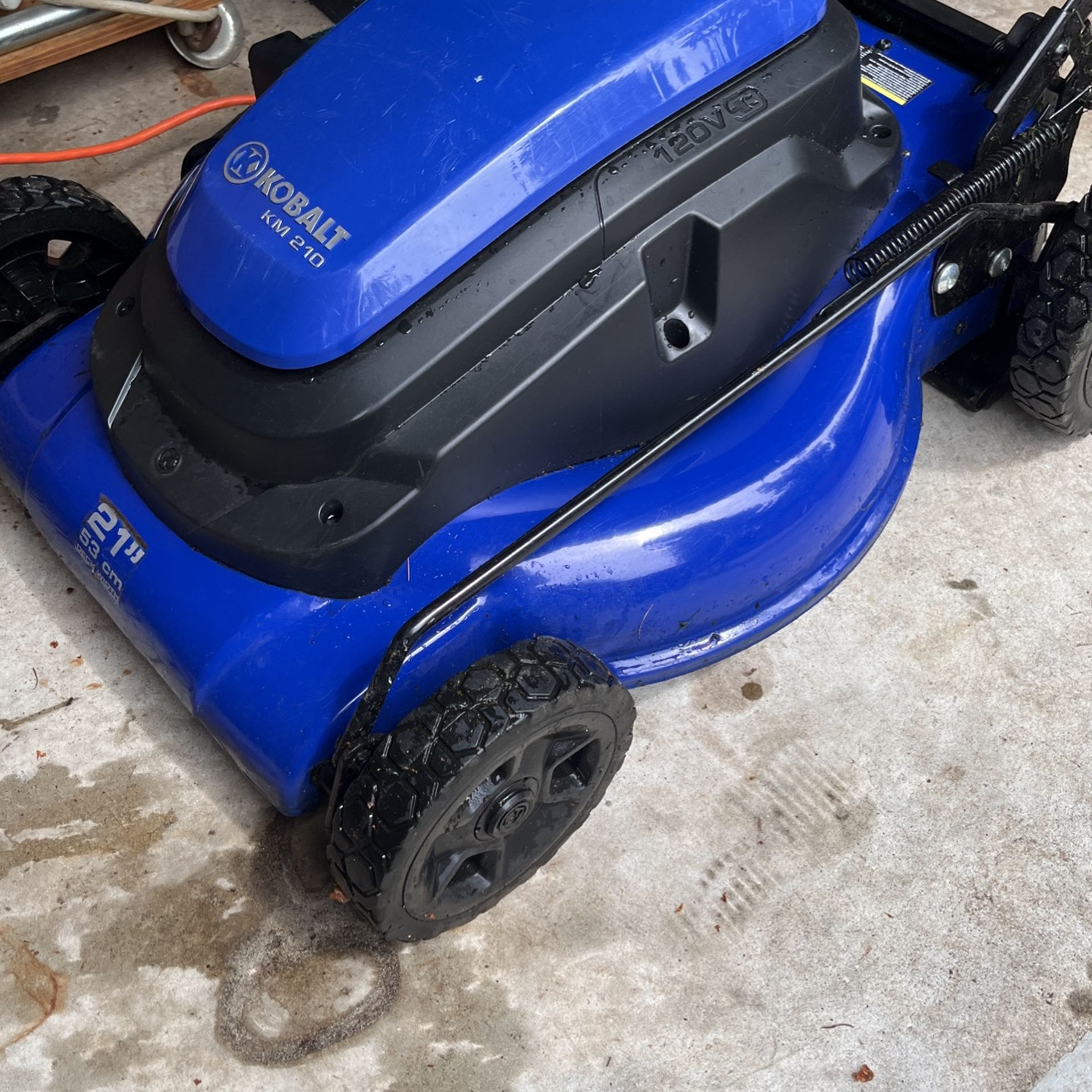 Kobalt (like new) 21” Deck Width 120V Mower for Sale in Lacey, WA - OfferUp