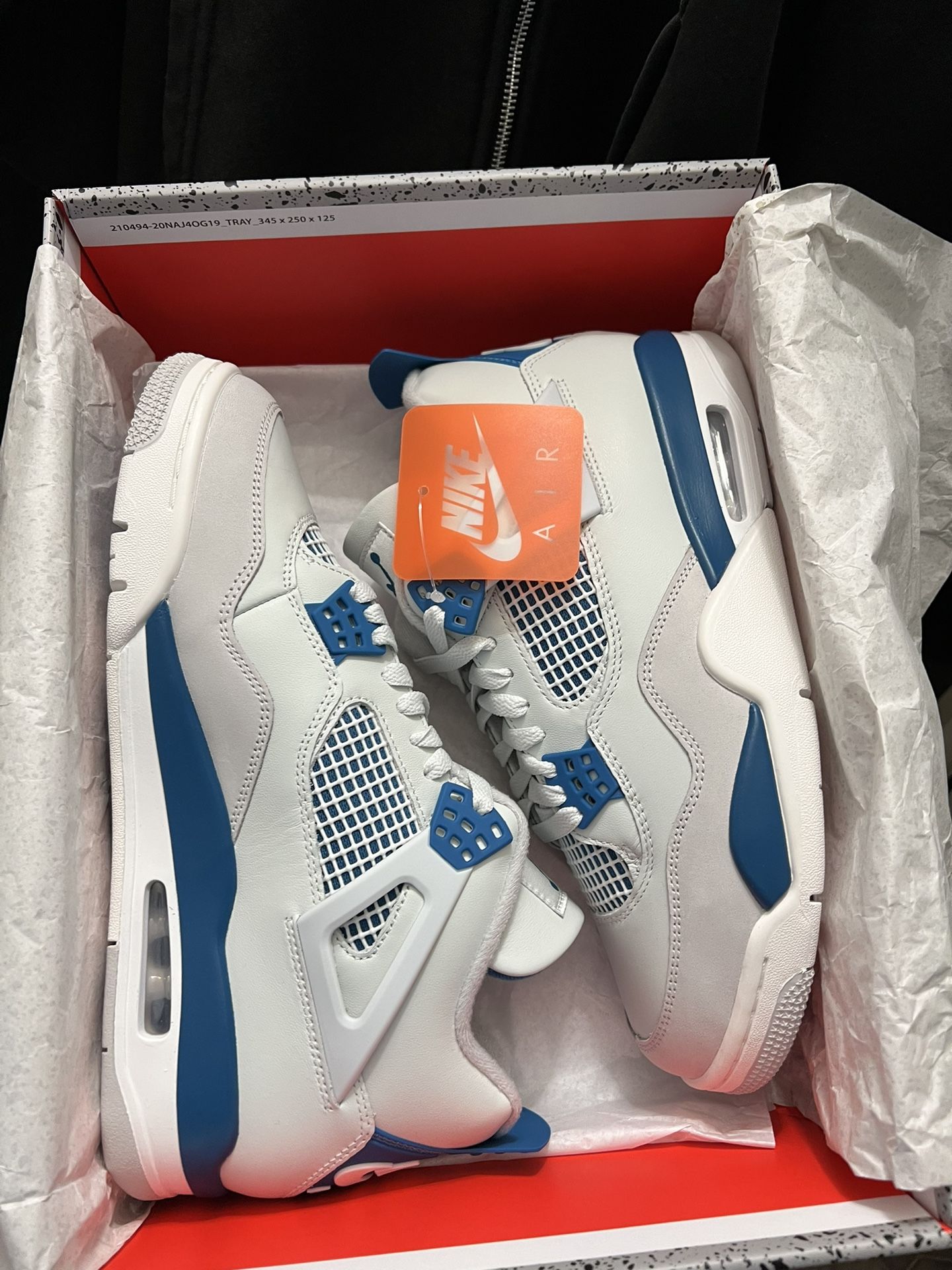Jordan 4 Military Blue for Sale in Hacienda Heights, CA - OfferUp