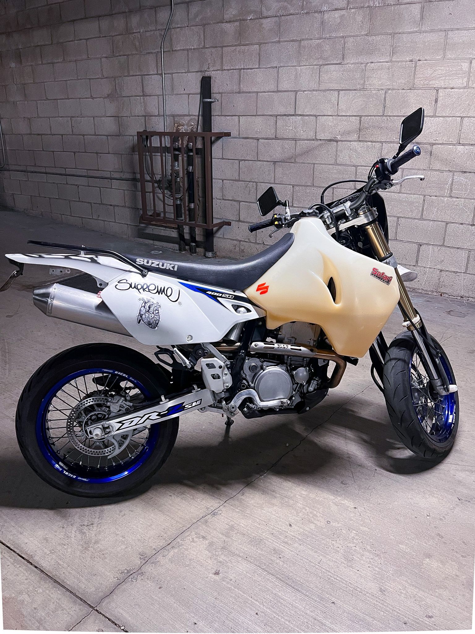 2014 Suzuki Drz400sm for Sale in Los Angeles, CA - OfferUp