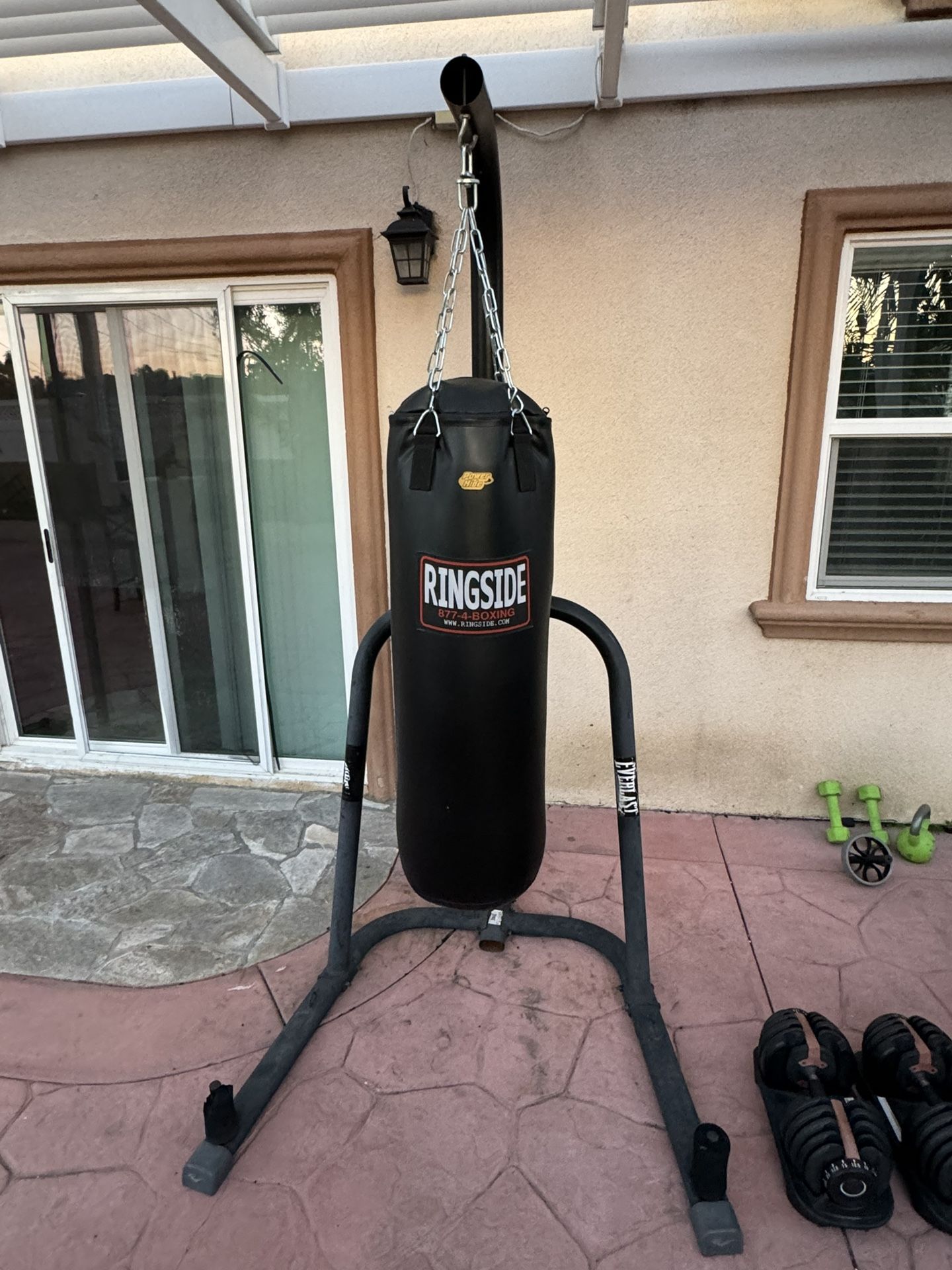 100lb Ringside Bag (soft filled) With Everlast Boxing Stand for Sale in ...