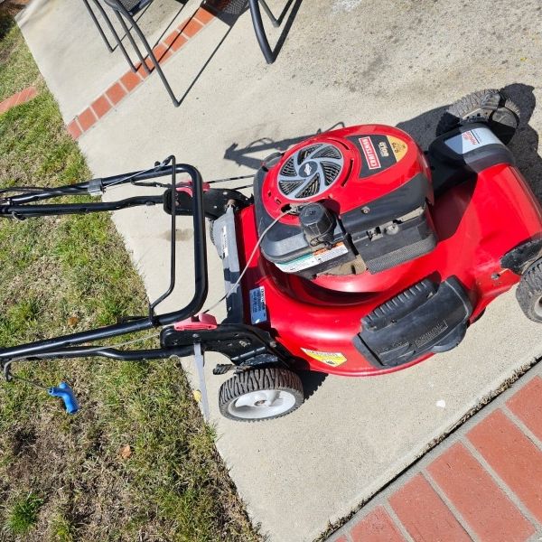 Lawnmower Rear Wheel Replacement How To Replace The Rear Wheels On A ...