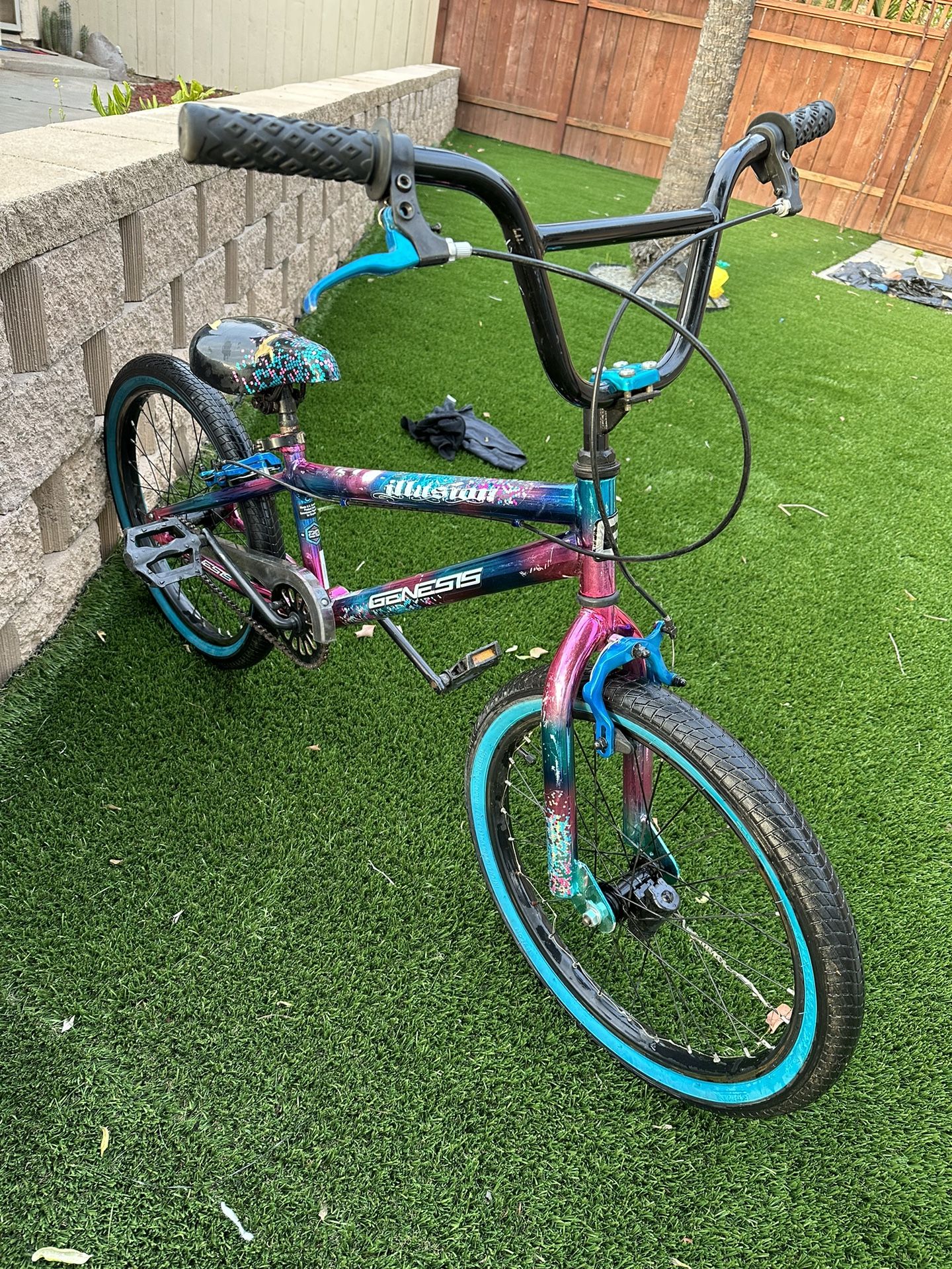 Genesis Illusion Girls Kids Bike Bicycle 20 Inch for Sale in El Cajon ...