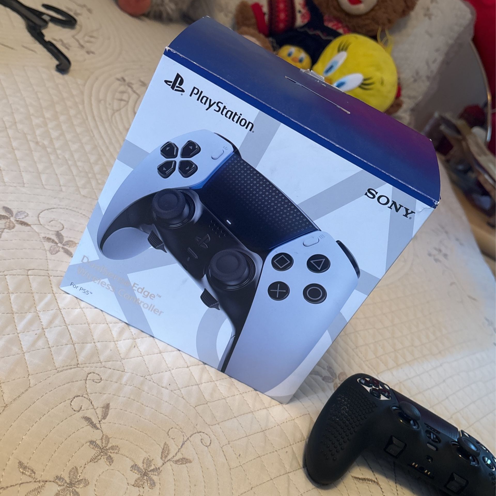 Playstation 5 Pro Controller for Sale in San Marcos, CA - OfferUp