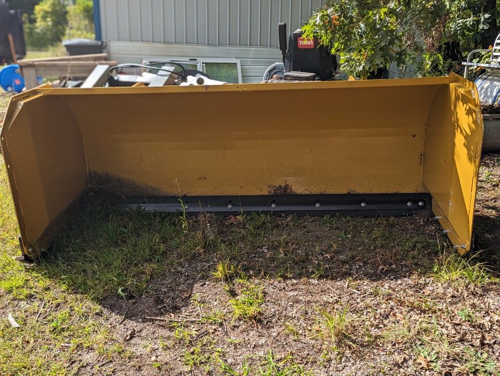 2021 Caterpillar Snow Pusher for Sale in Ind Head Park, IL - OfferUp